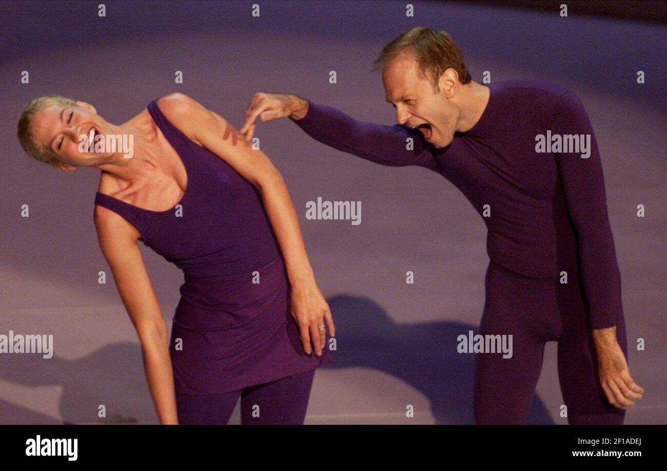 KRT ENTERTAINMENT STORY SLUGGED: EMMYS KRT PHOTOGRAPH BY MICHAEL ...