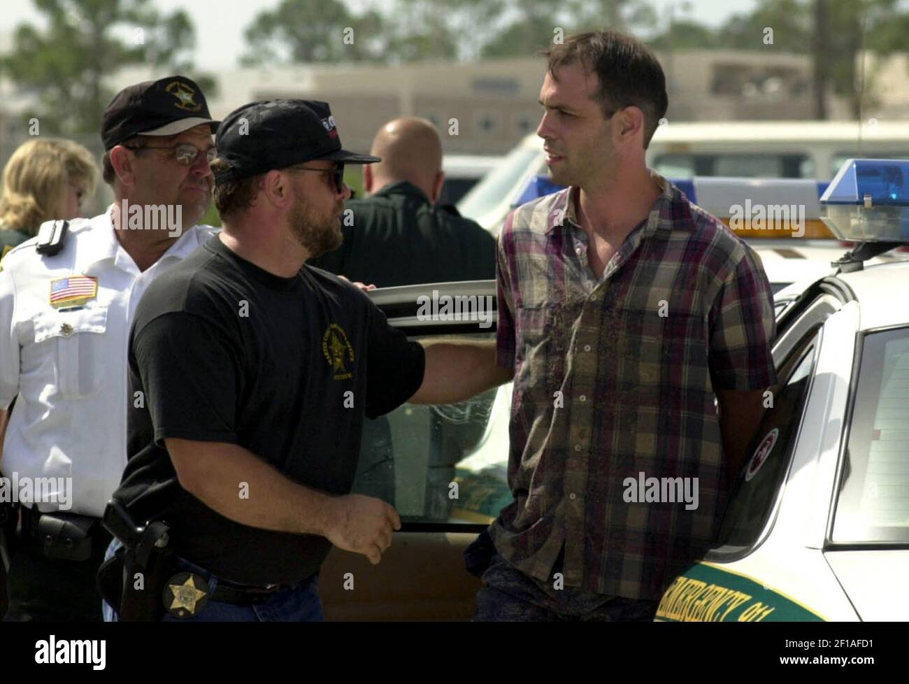 KRT US NEWS STORY SLUGGED: ESCAPE KRT PHOTOGRAPH BY SCOTT FISHER/SUN ...