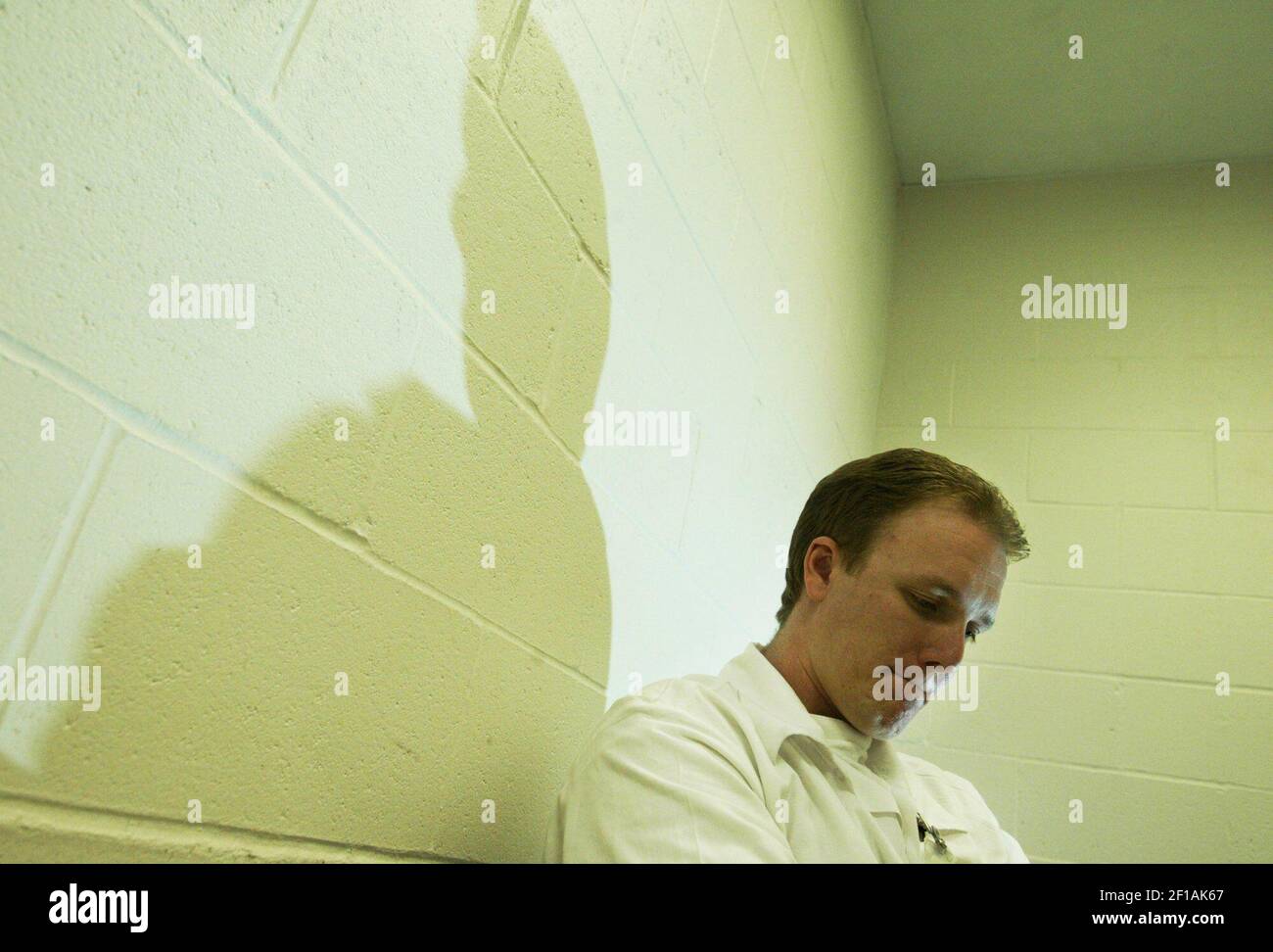 KRT US NEWS STORY SLUGGED: SCI-YOUNGKILLERS KRT PHOTO BY NORMAN NG ...