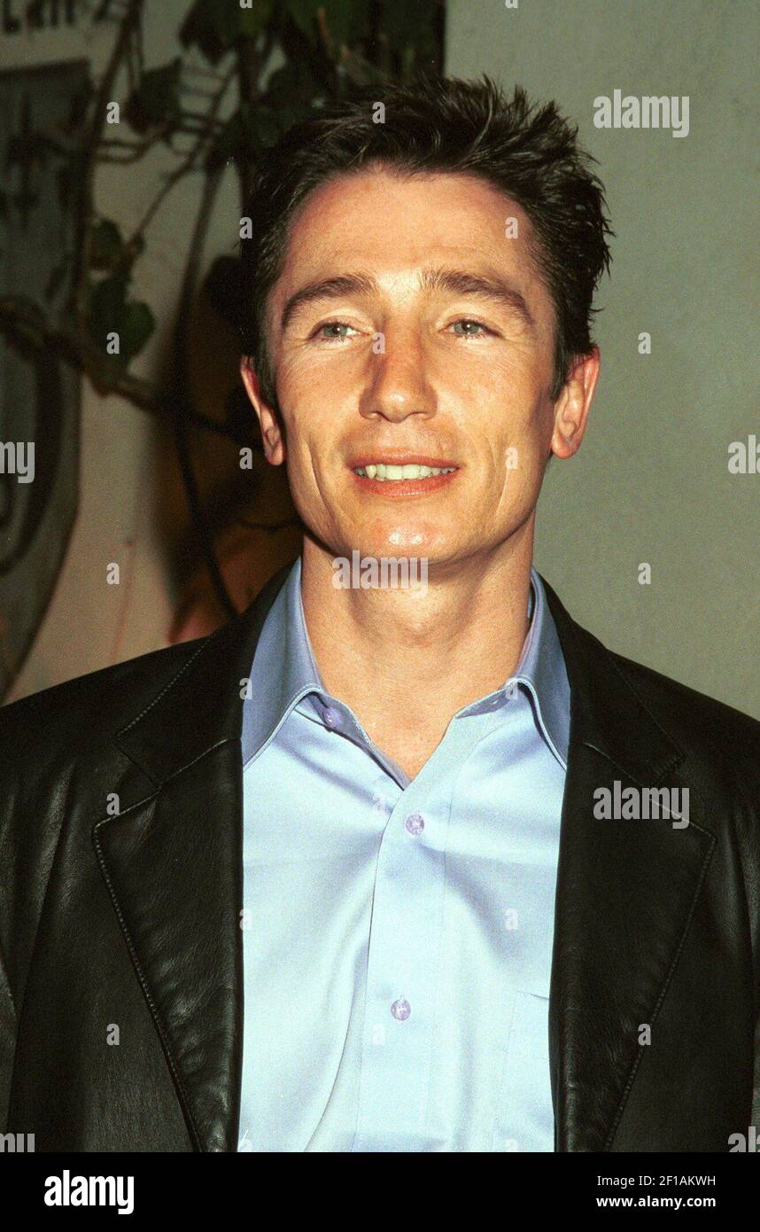 Dominic keating hi-res stock photography and images - Alamy