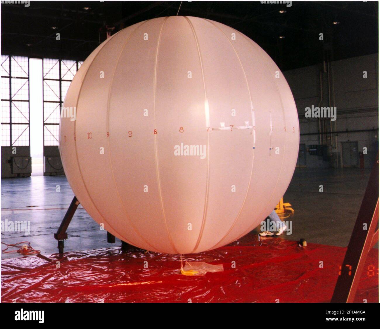 KRT US NEWS STORY SLUGGED: SUPERBALLOONS KRT PHOTOGRAPH COURTESY OF ...