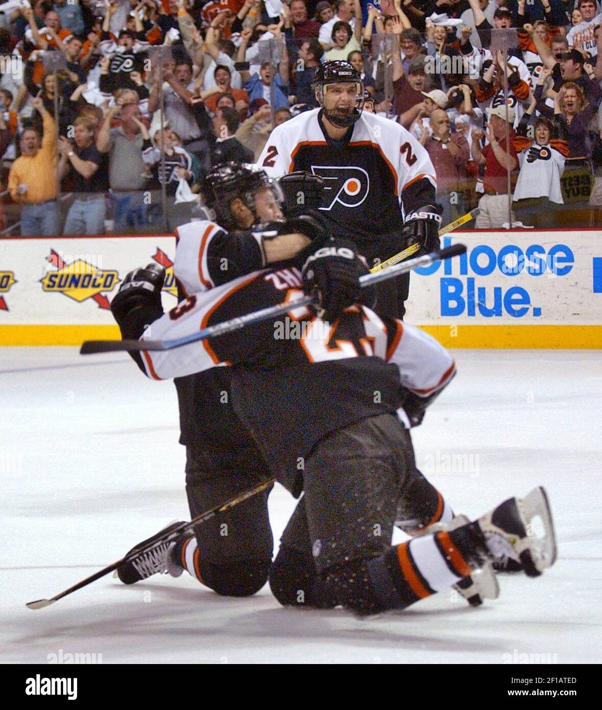 KRT SPORTS STORY SLUGGED: DEVILS-FLYERS KRT PHOTOGRAPH BY JOHN COSTELLO ...