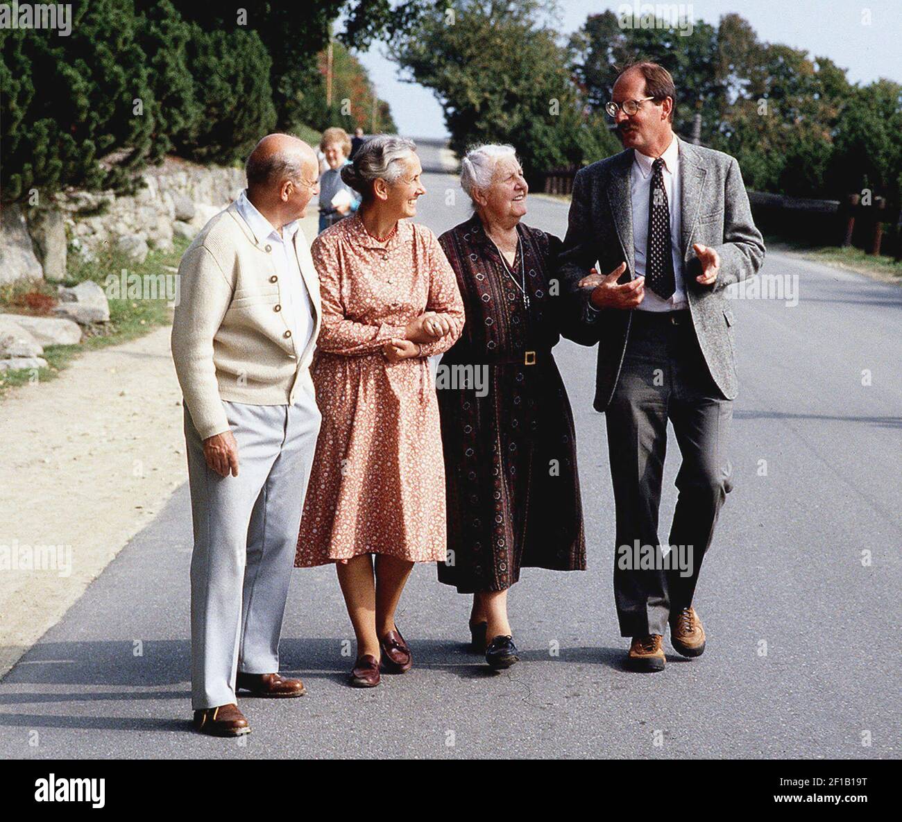 RETRANSMISSION TO CORRECT IDENTITY OF BARONESS VON TRAPP KRT LIFESTYLE ...