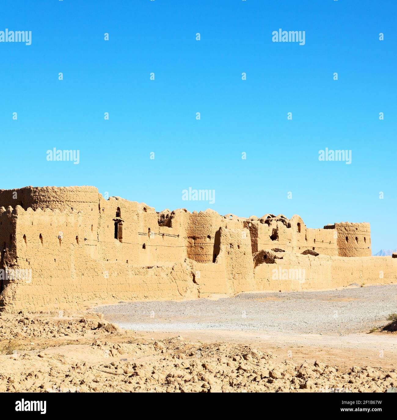 Riyadh gate hi-res stock photography and images - Alamy