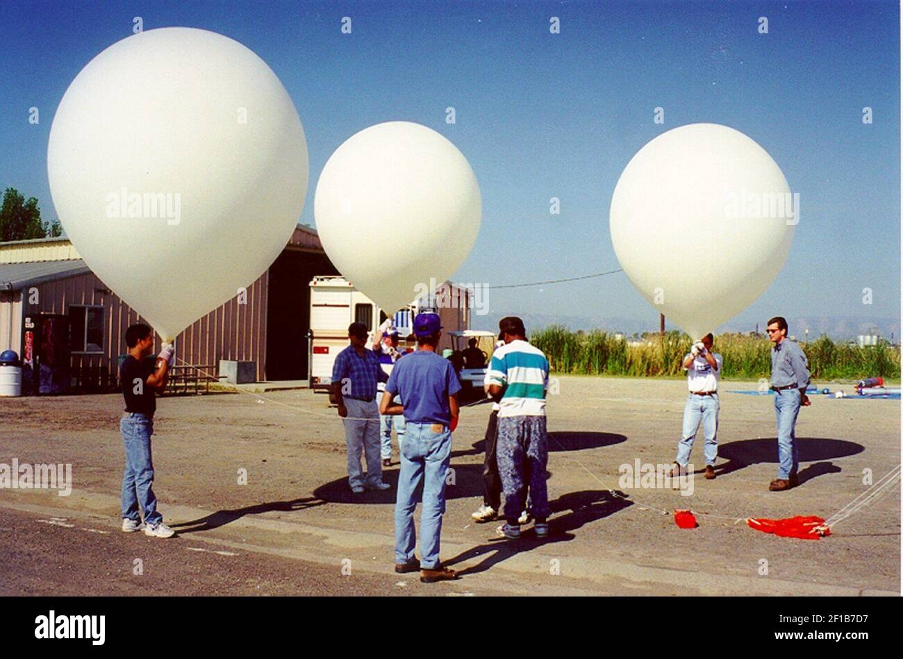 KRT US NEWS STORY SLUGGED: SUPERBALLOONS KRT PHOTOGRAPH COURTESY OF JP ...