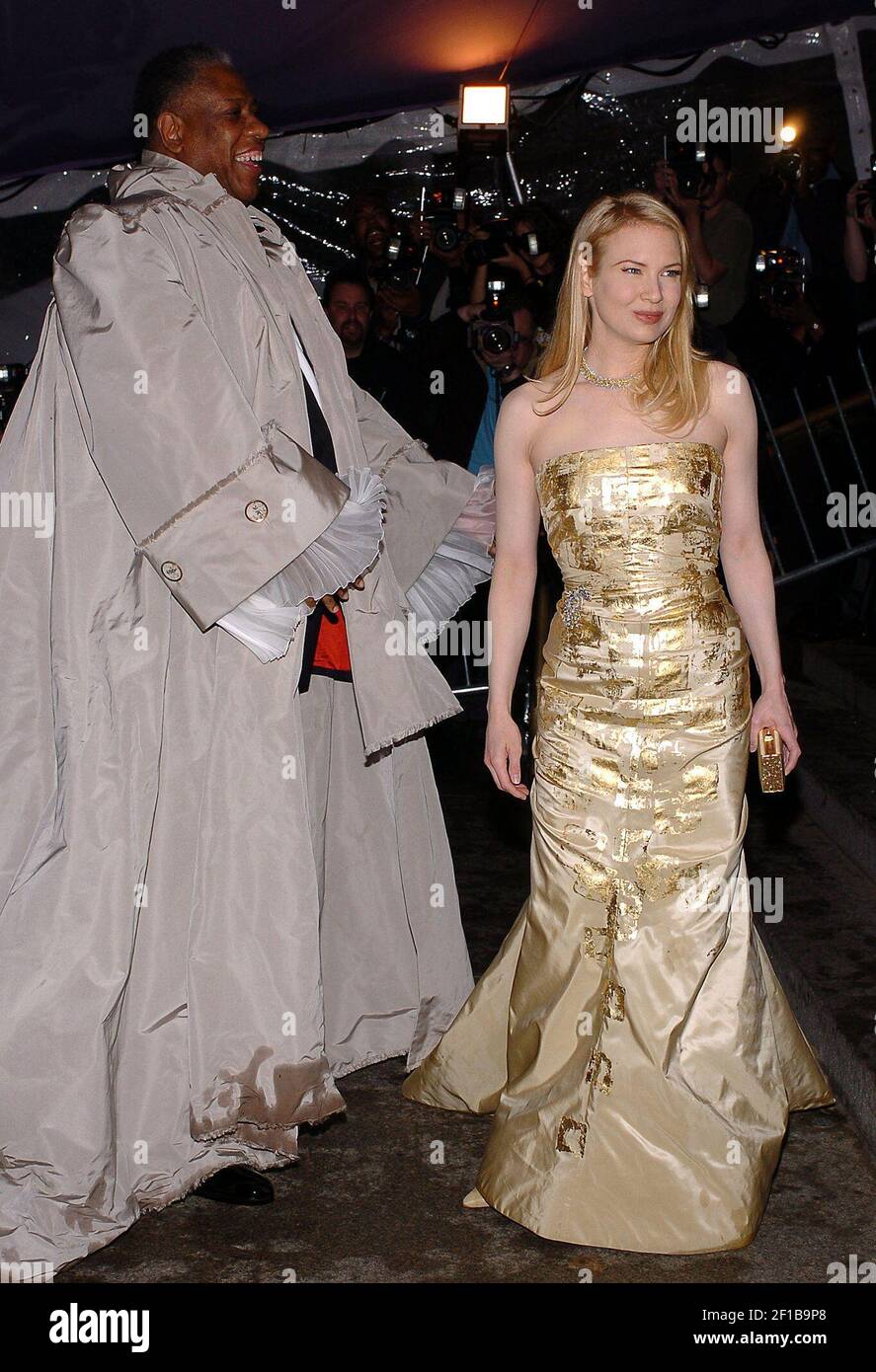 KRT ENTERTAINMENT STAND ALONE PHOTO SLUGGED: COSTUMEINSTITUTE KRT ...