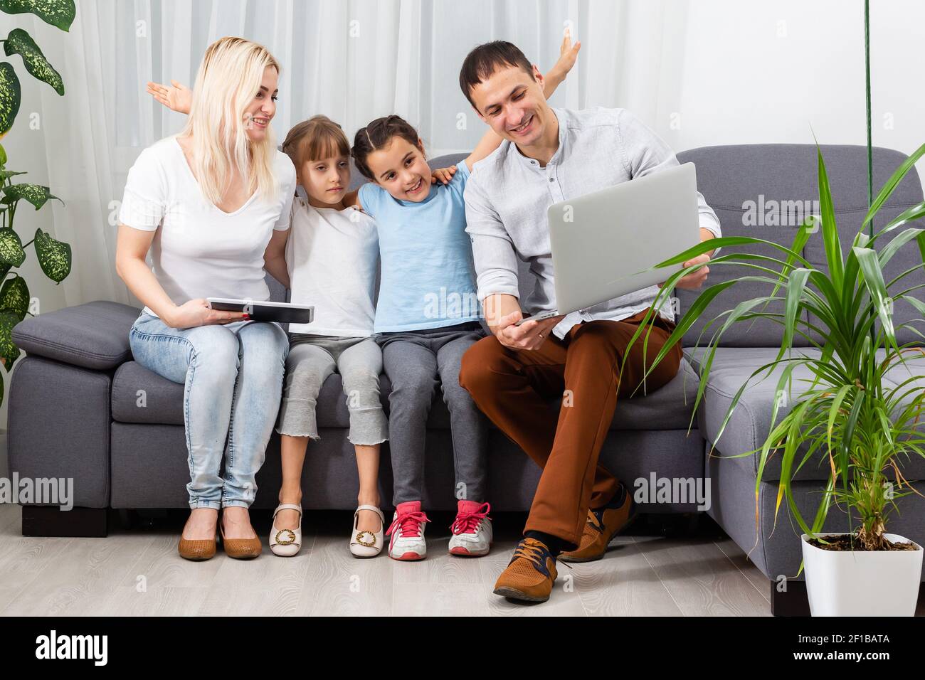 6 year old girl on computer screen hi-res stock photography and images ...