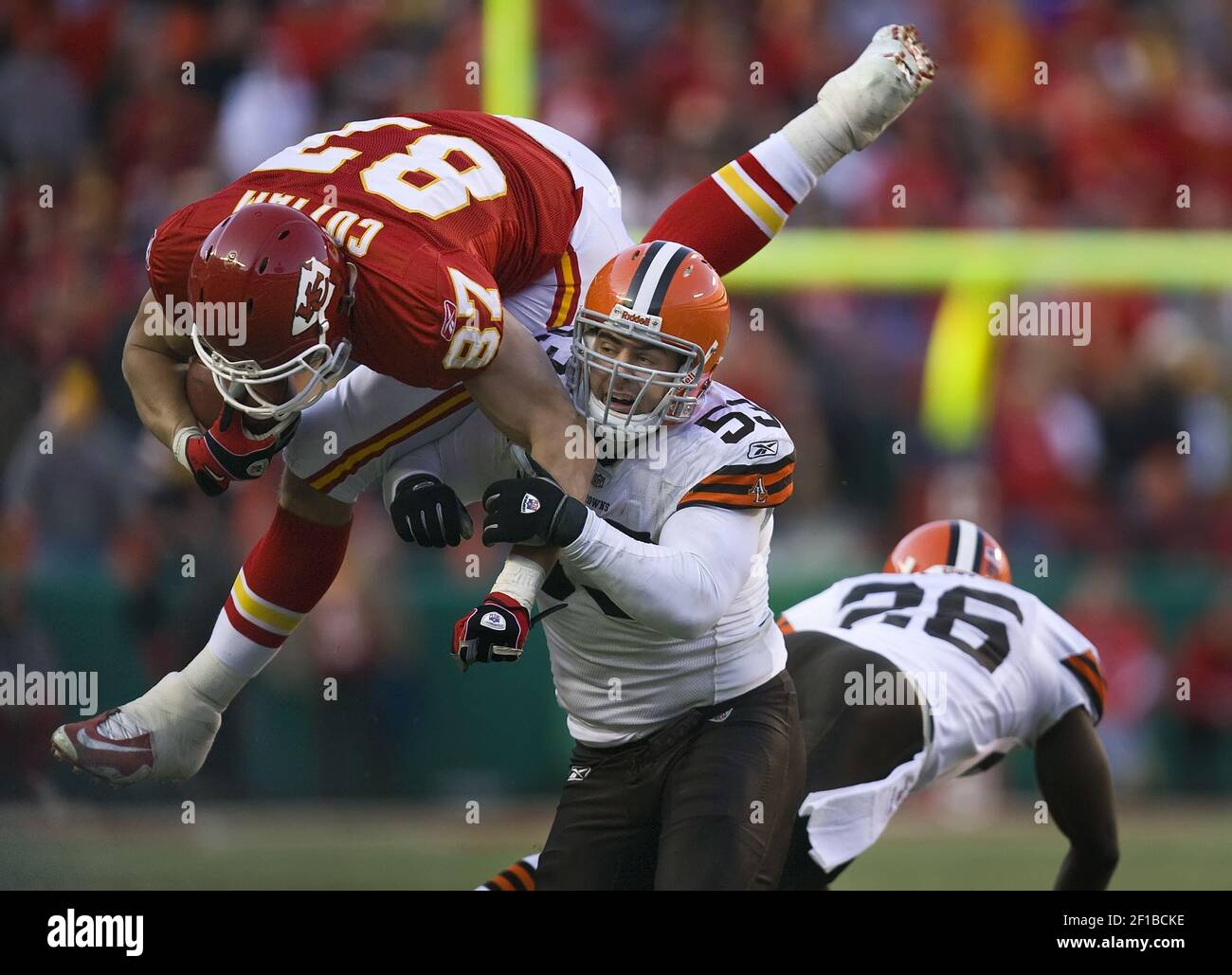 Kansas City Chiefs tight end Brad Cottam (87) was tackled by Cleveland ...