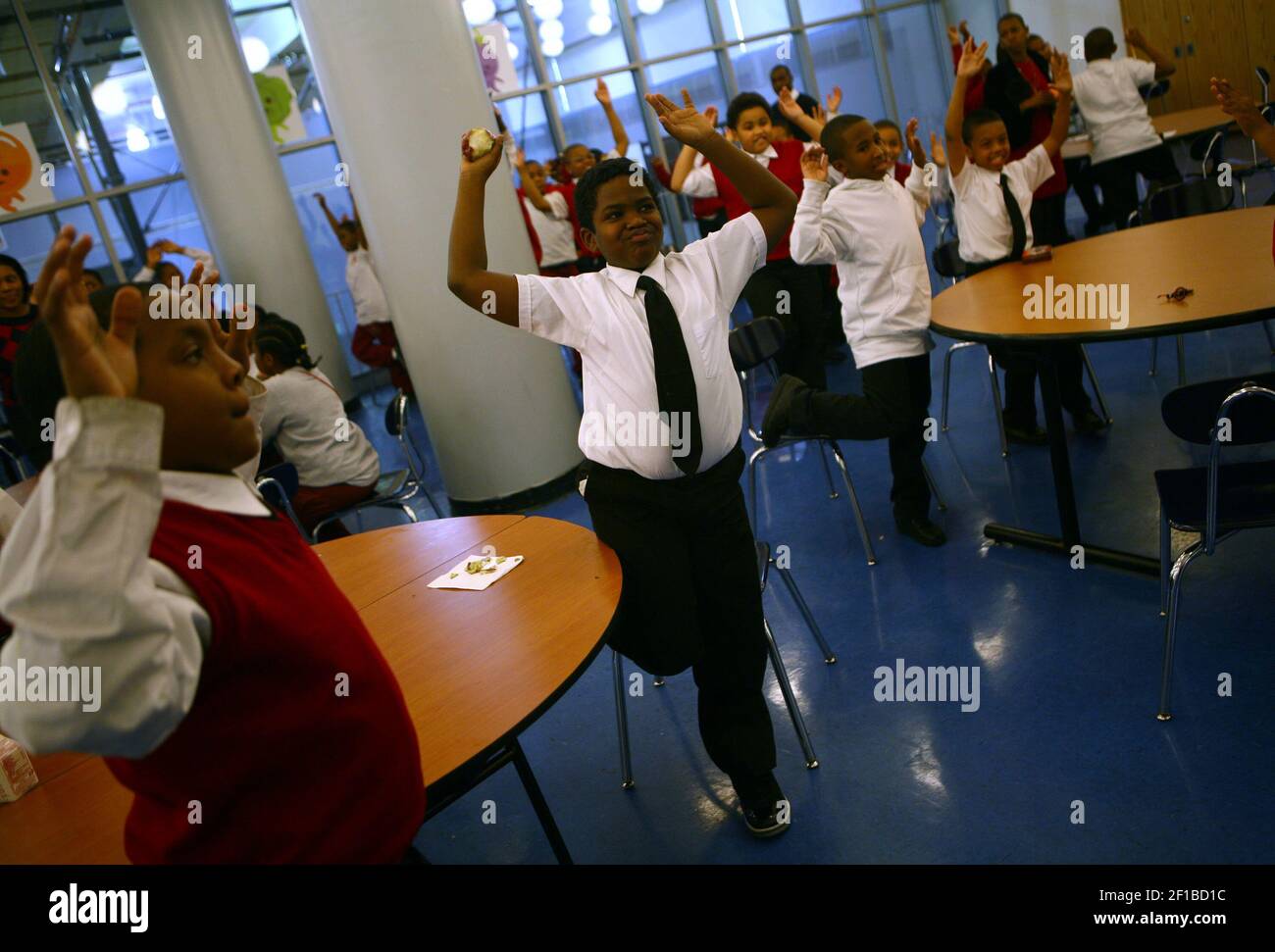 Harlem Children's Zone Promise Academy Elementary students play a game ...