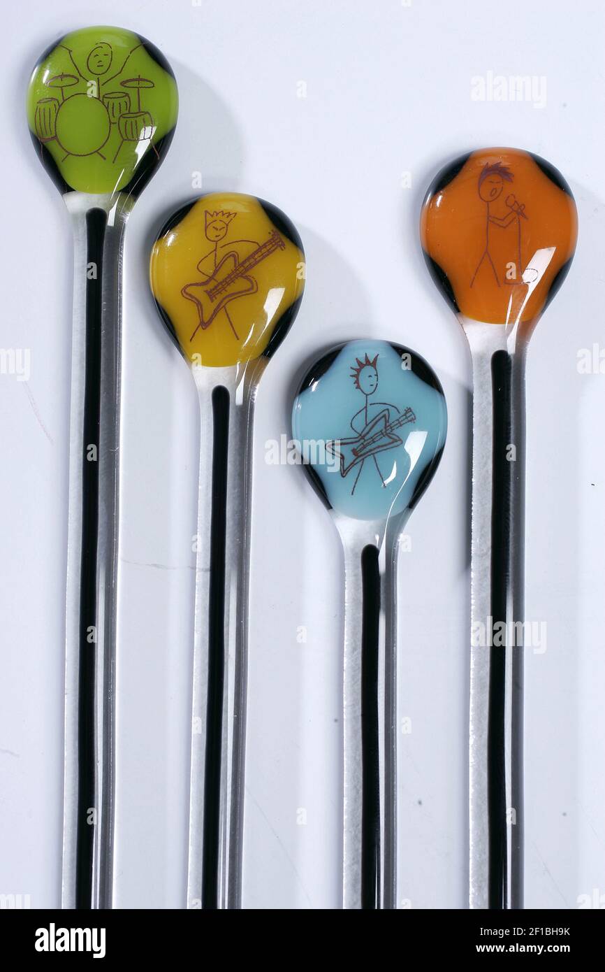 Lacey Loumaster fuses glass to create platters, jewelry pendants and ...