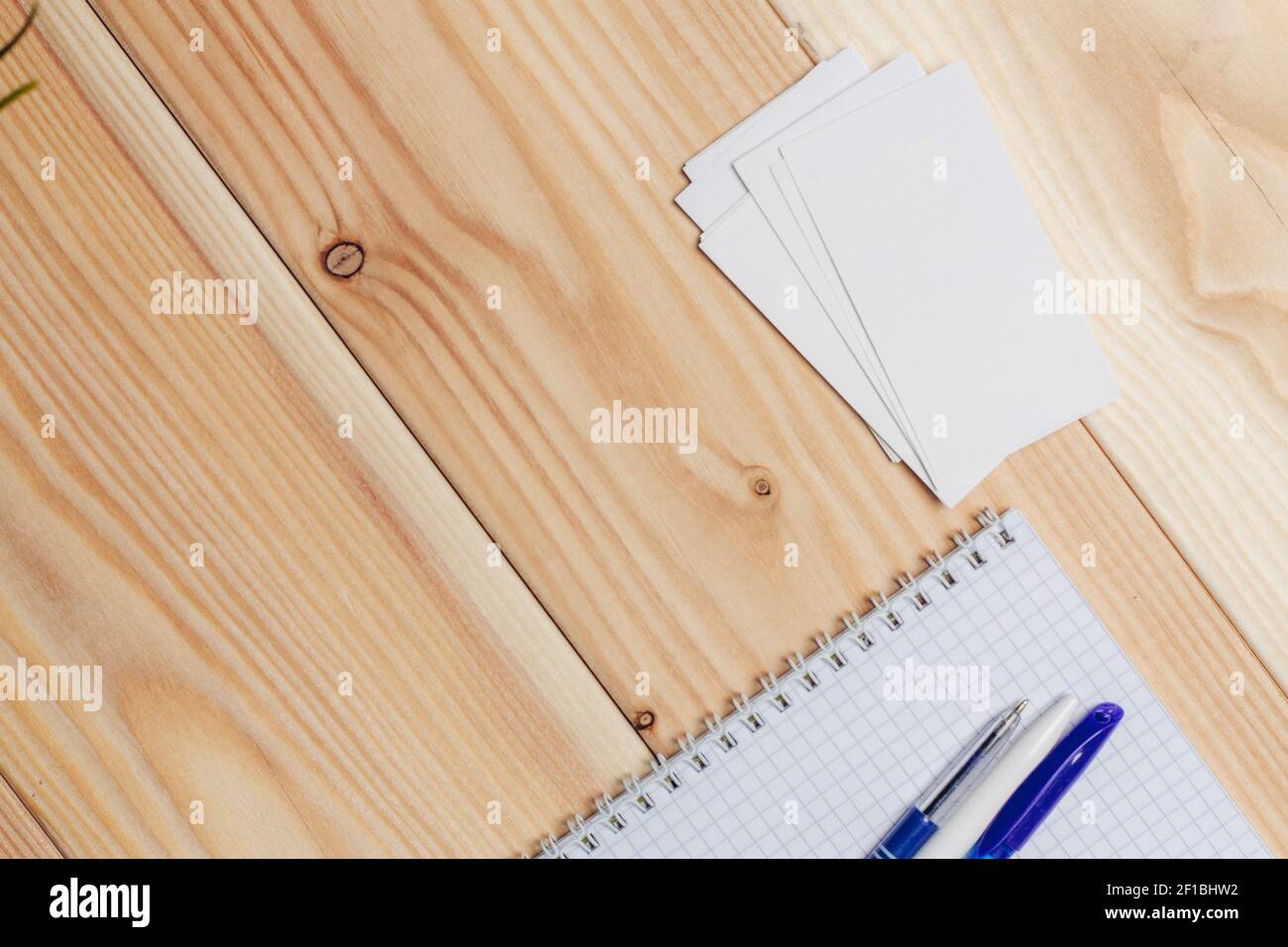notepad pen desk wooden background office object Copy Space Stock Photo ...