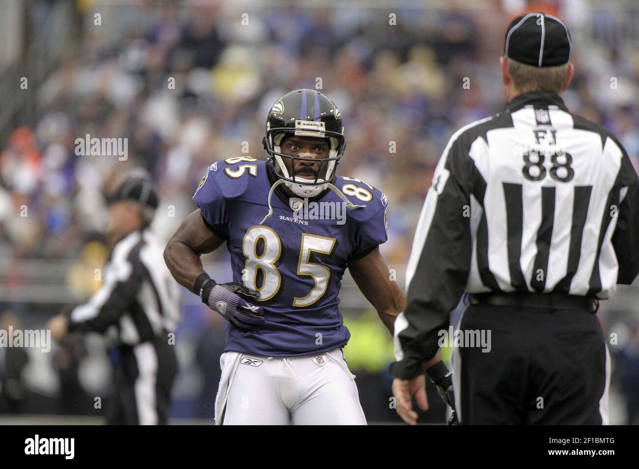 Baltimore Ravens wide receiver Derrick Mason (85) yells at field judge ...