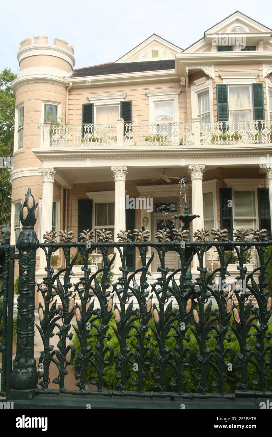 New orleans cornstalk fence hi-res stock photography and images - Alamy