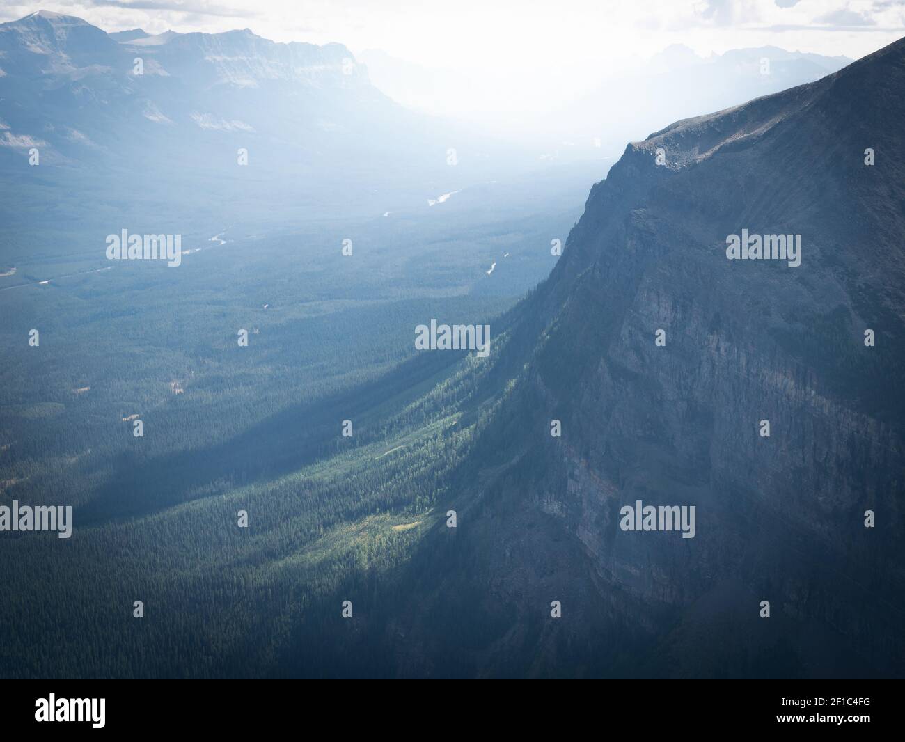 Hazy light hi-res stock photography and images - Alamy