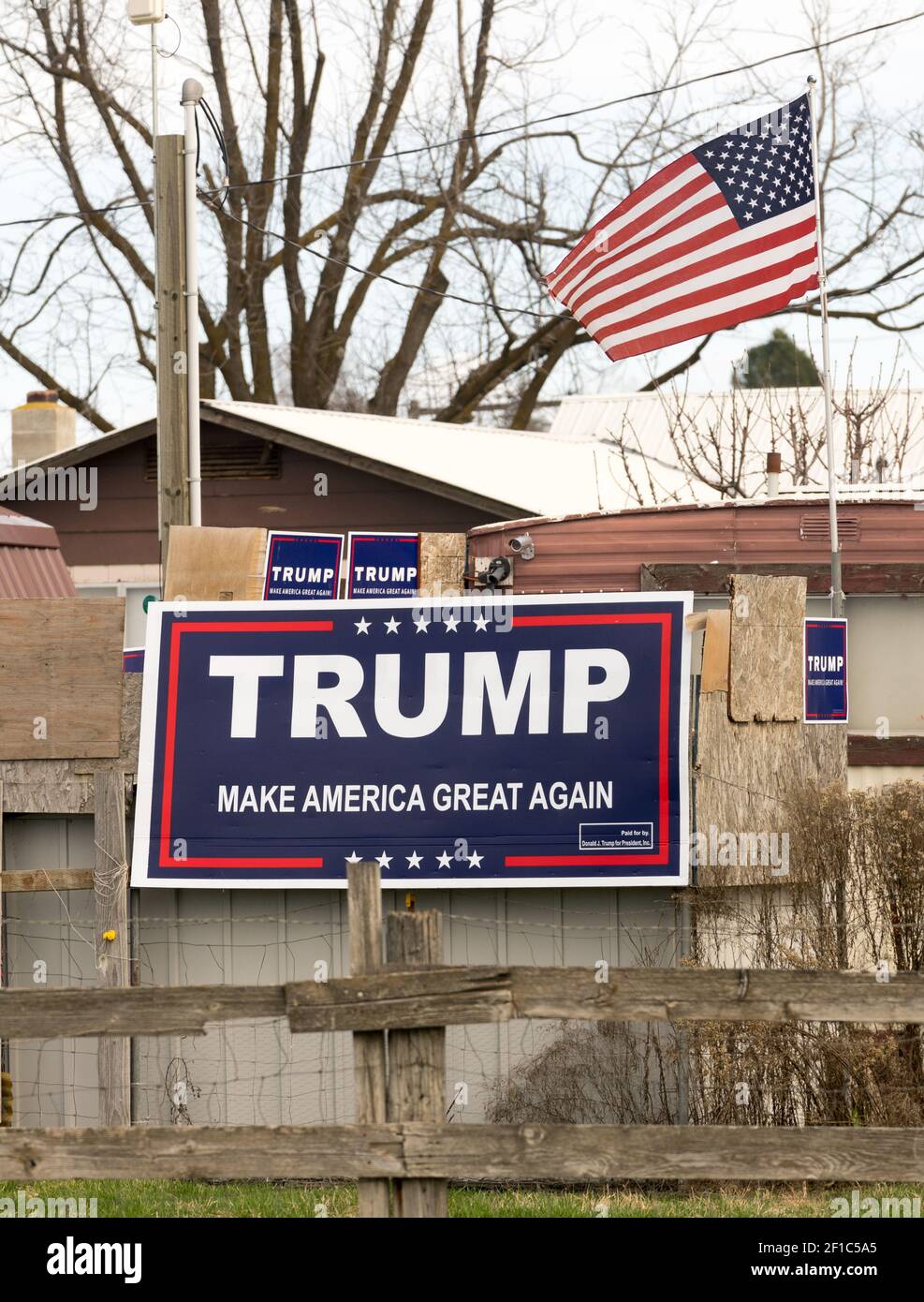 Political Sign Banner Trump Make America Great Again Stock Photo - Alamy