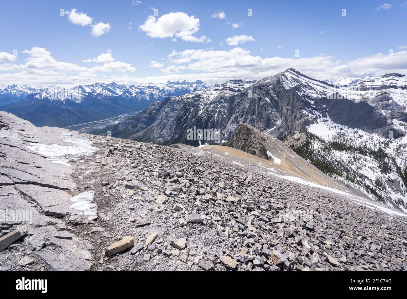 Rocky foreground hi-res stock photography and images - Alamy