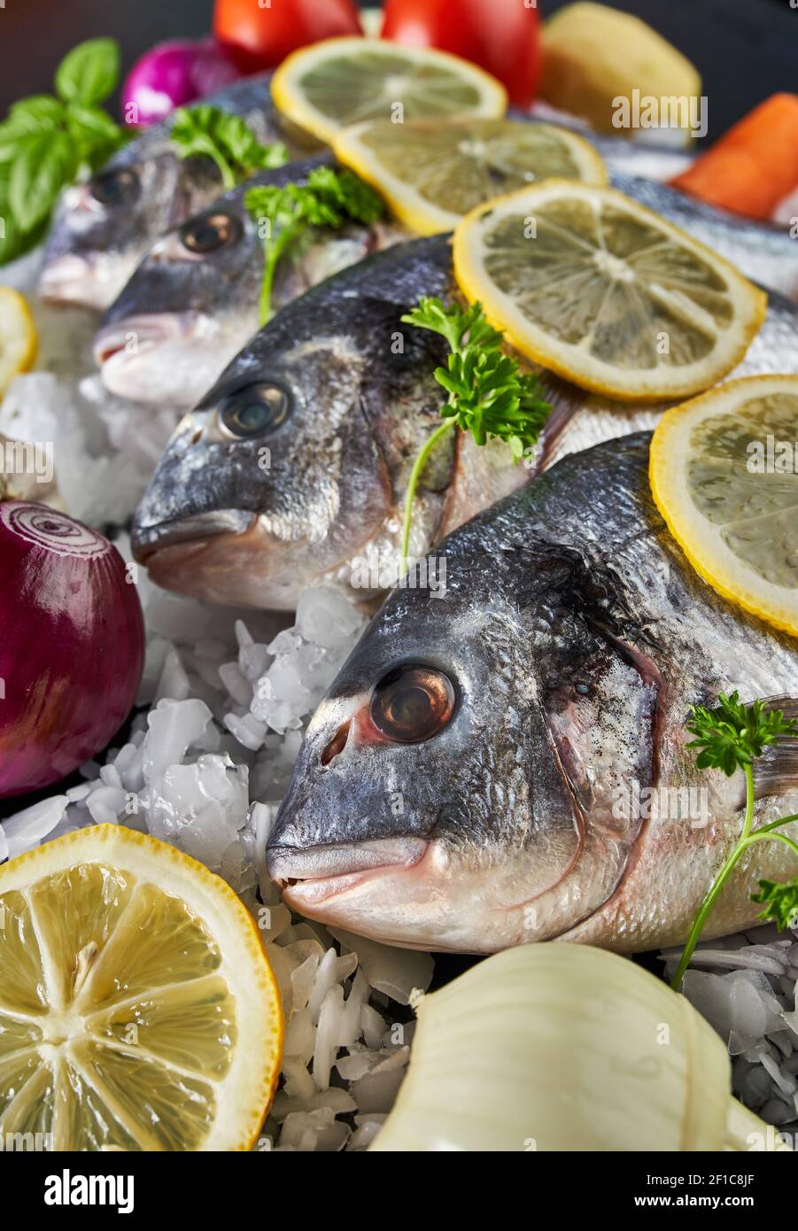 Closeup of fresh cooled whole raw bream ready to cook Stock Photo - Alamy
