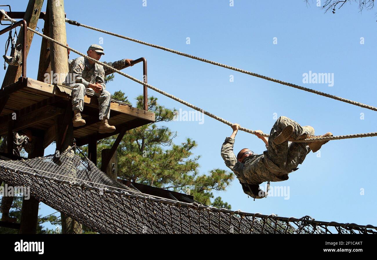 Soldiers from Company F, 3rd Battalion, 60th Infantry Regiment ...