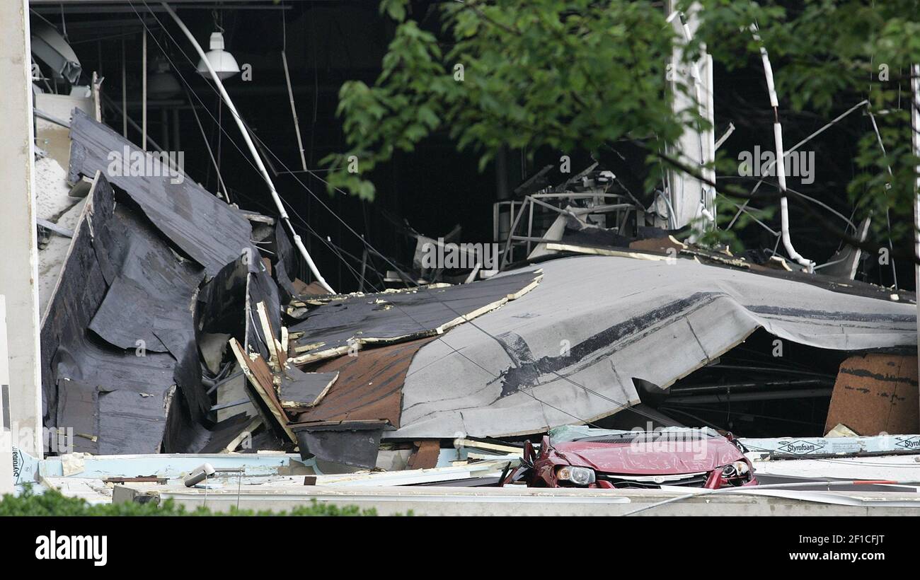 HAZMAT teams ready to enter the ConAgra Food plant in Garner, North ...