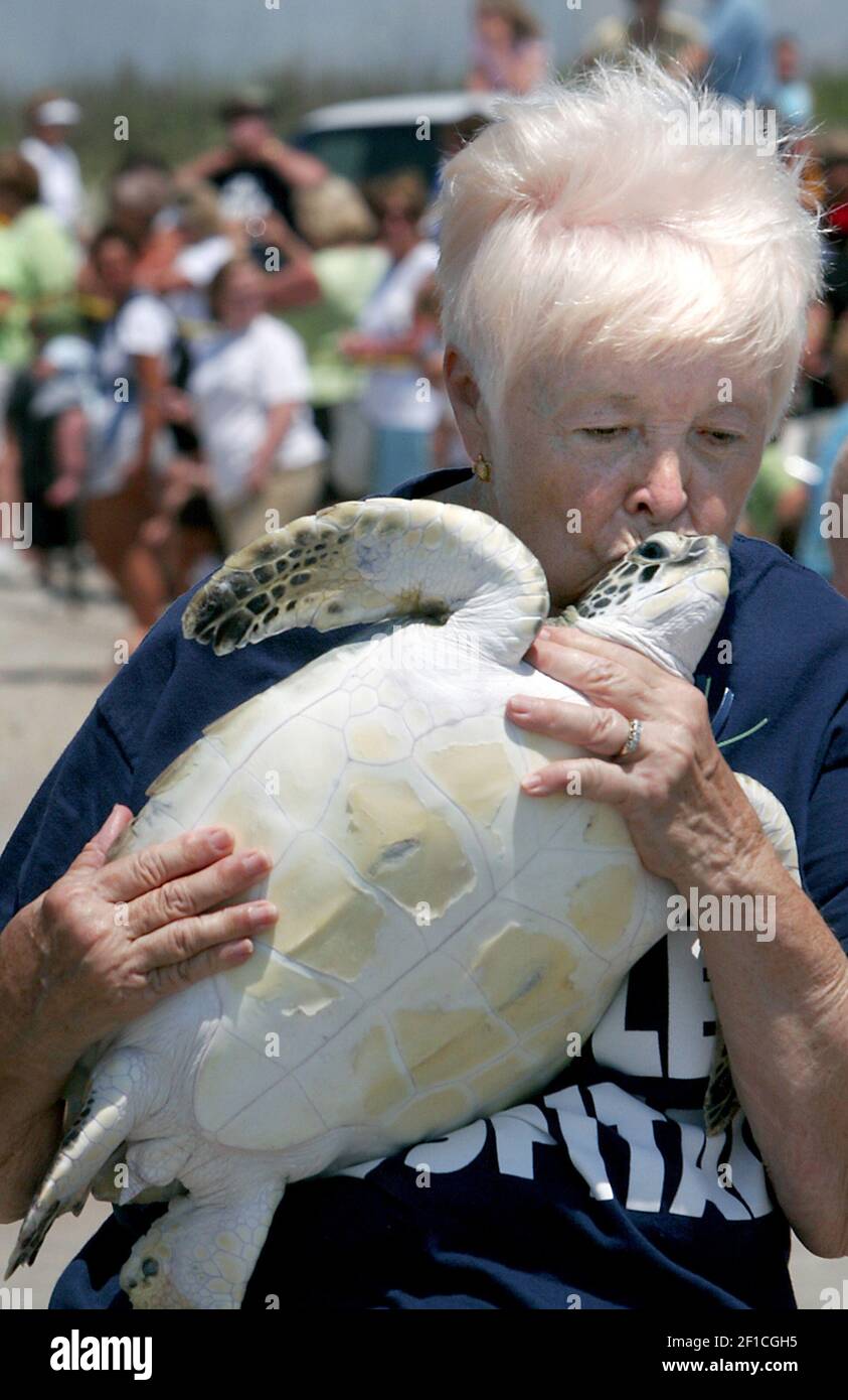 Jean Beasley of The Karen Beasley Sea Turtle Rescue & Rehabilitation ...