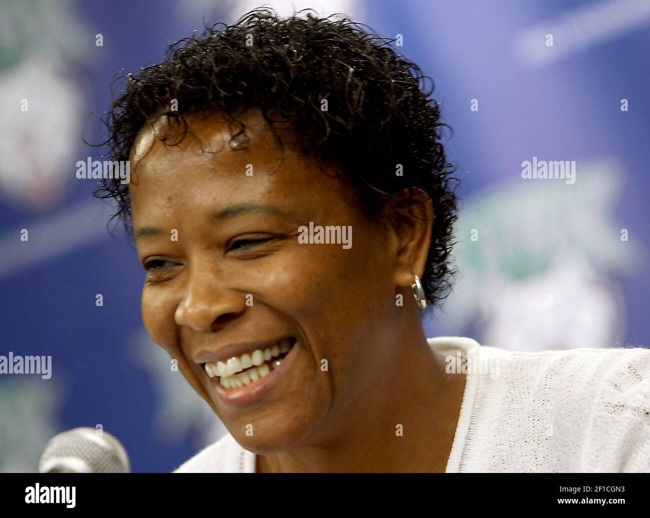 The Minnesota Lynx promoted assistant coach Jen Gillom to head coach in ...