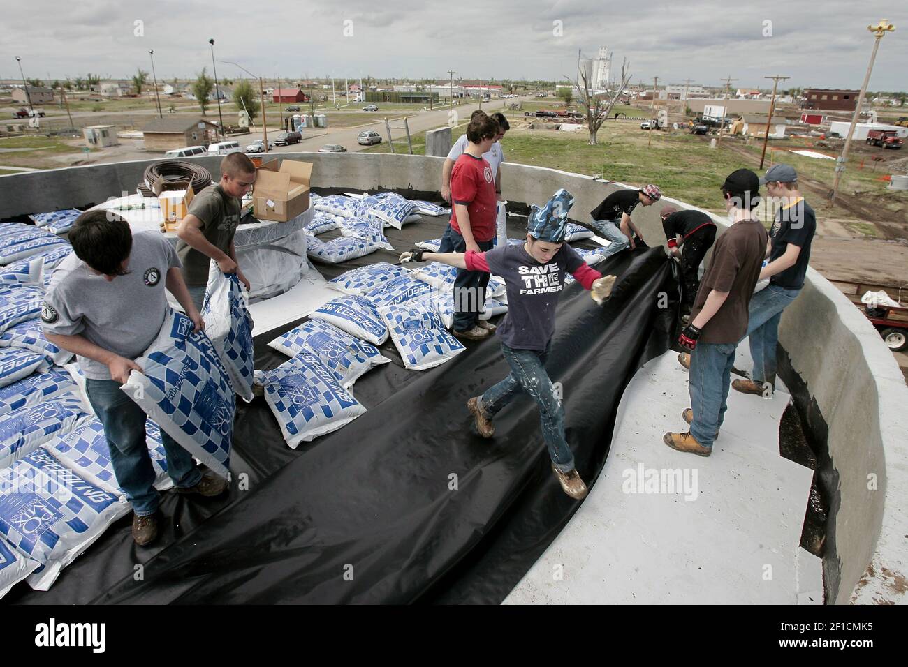 On a silo-inspired Eco-Home concrete roof overlooking Greensburg ...