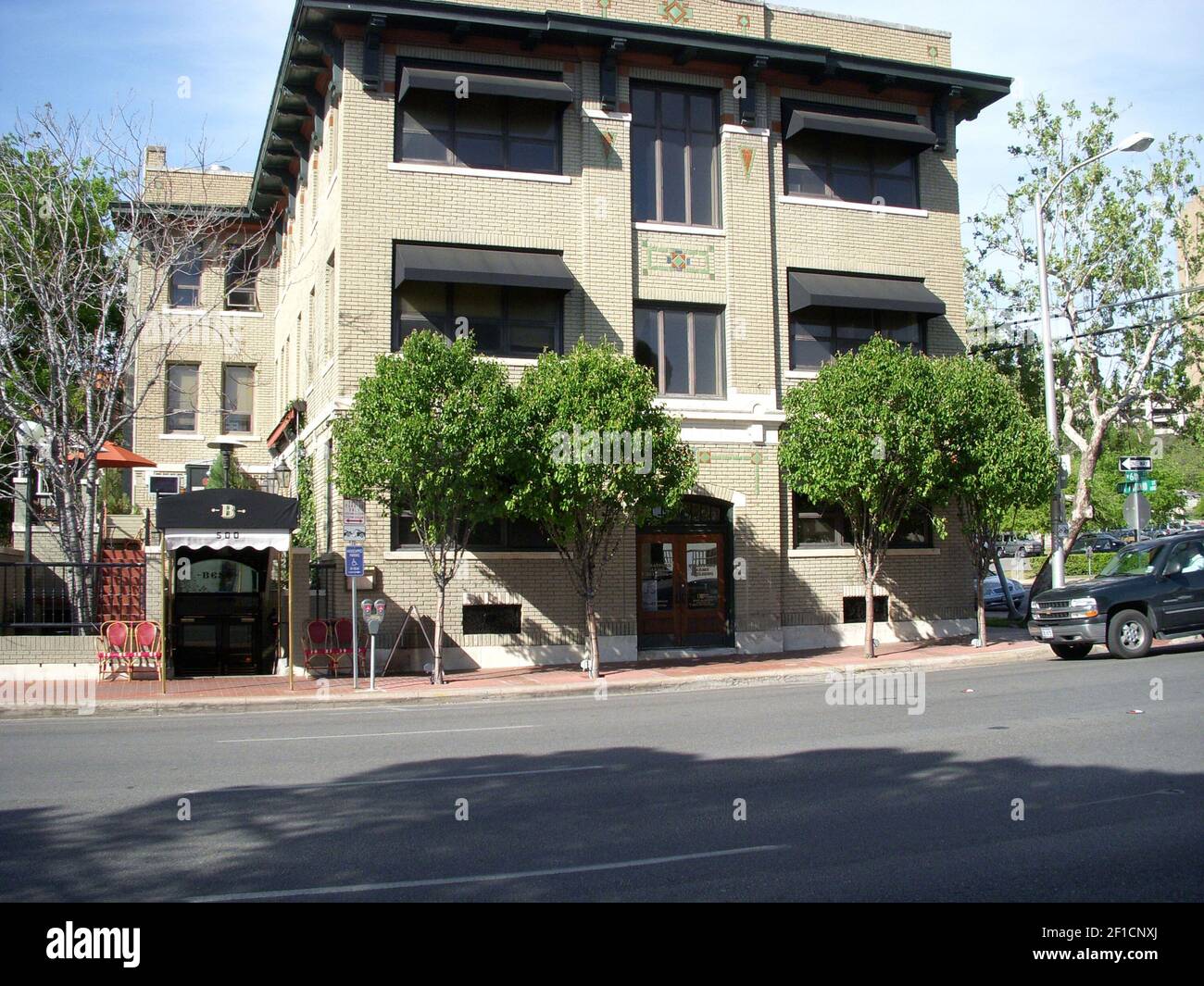 Bess Bistro on Pecan is an eatery started by Sandra Bullock that she ...