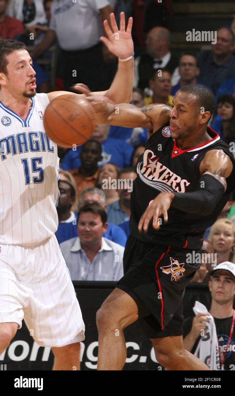 The Orlando Magic's Hedo Turkoglu (15) defends the Philadelphia 76ers ...