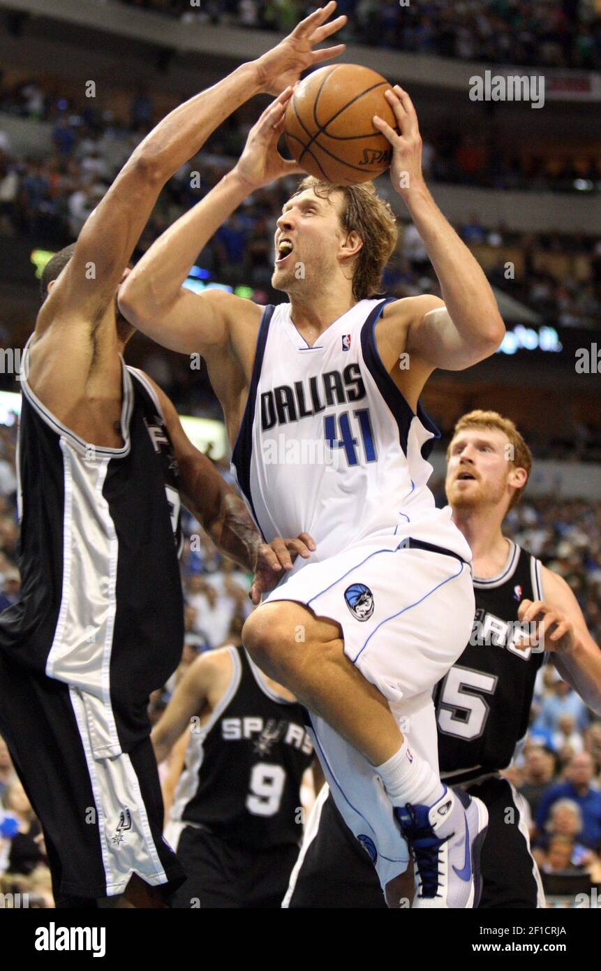 Dallas Mavericks' Dirk Nowitzki drives to the hoop for a critical ...