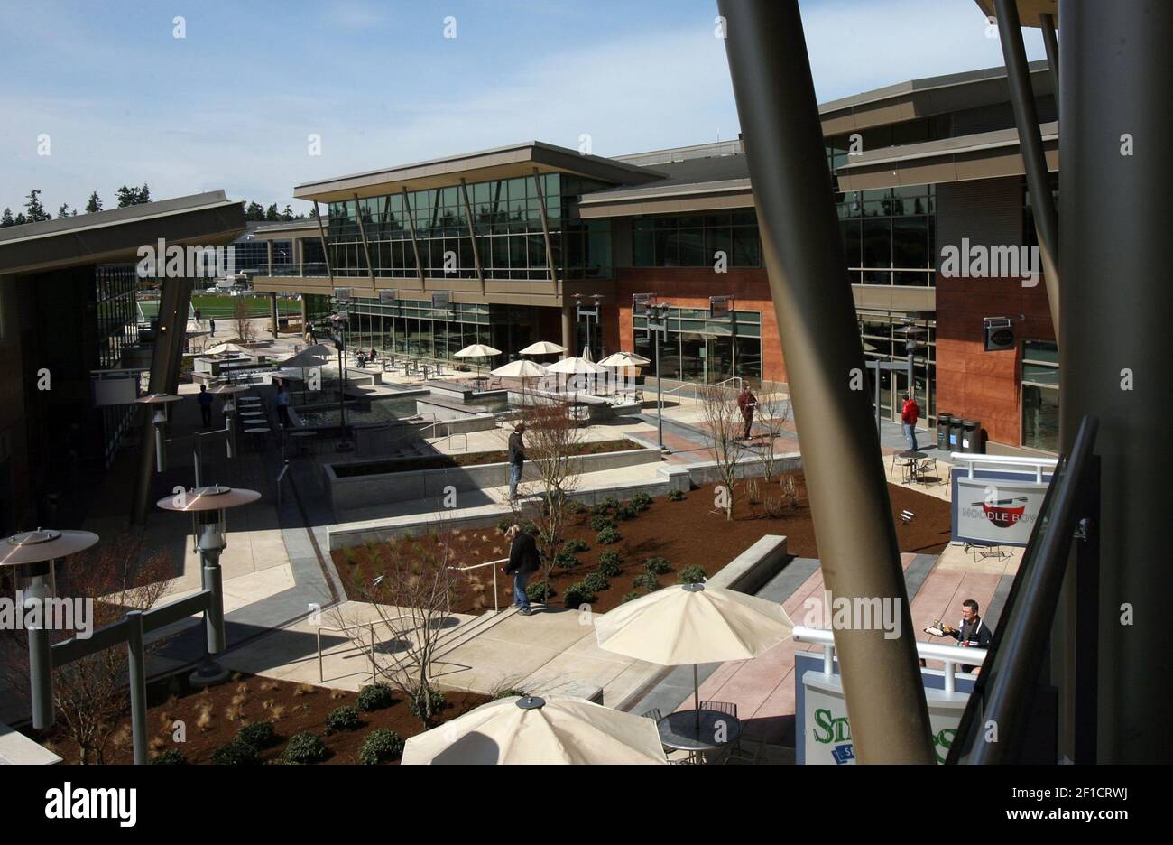 Microsoft opens a splashy dining-shopping destination called The ...