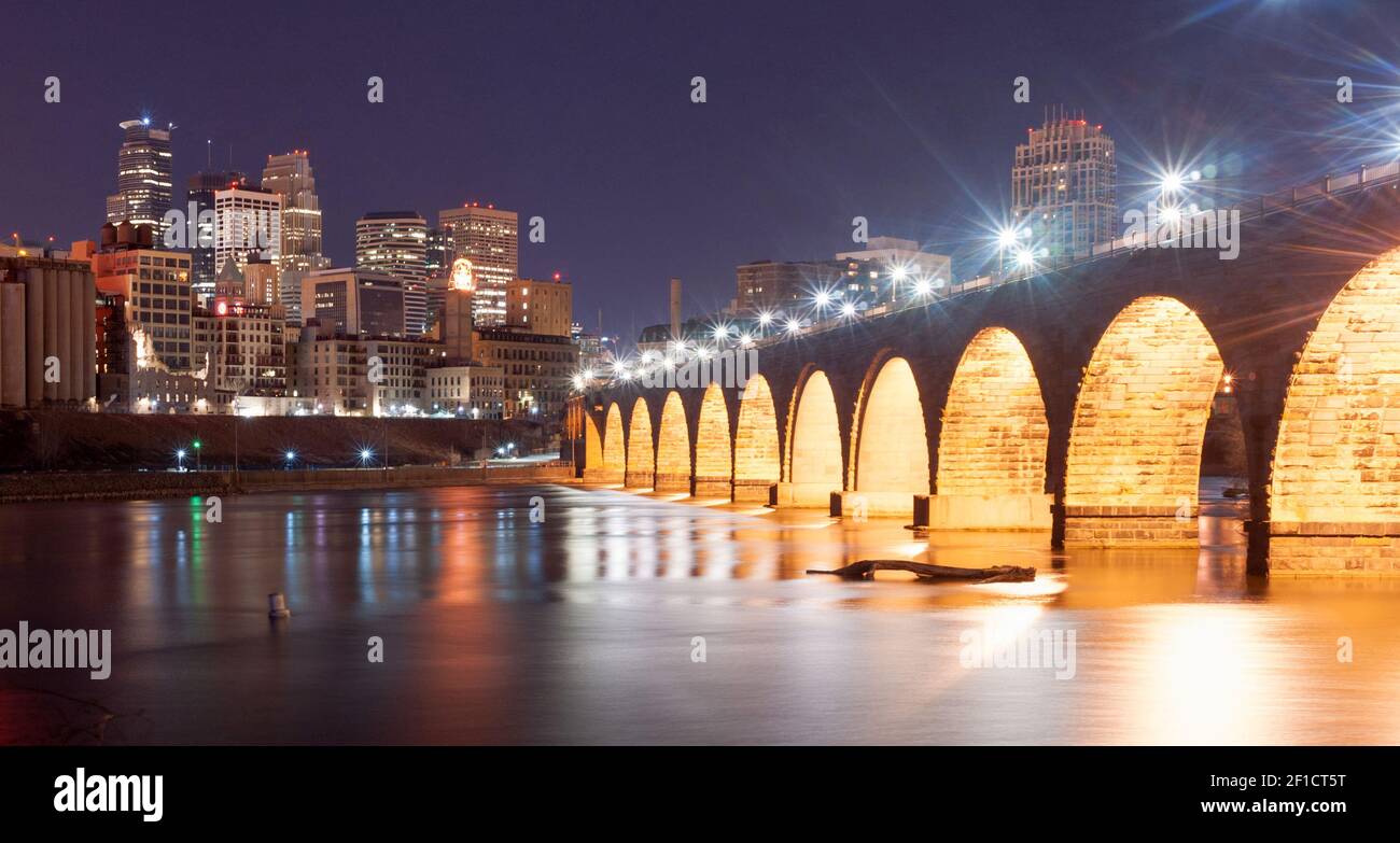 Saint Paul Minnesota Capital City Skyline Mississippi River Ramsey ...