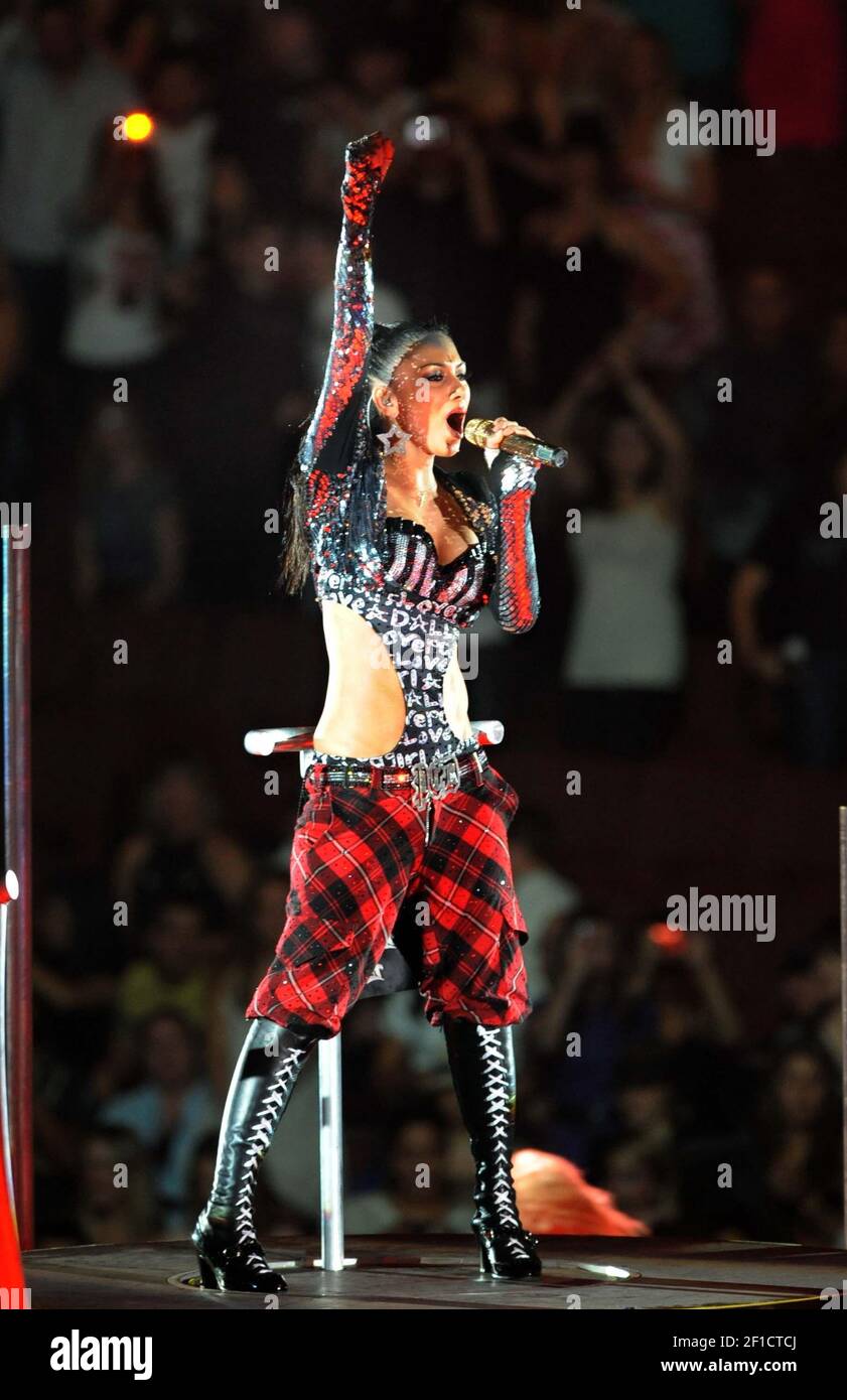 The Pussycat Dolls Lead Singer Nicole Scherzinger Perform At The Honda Center Sunday April 19