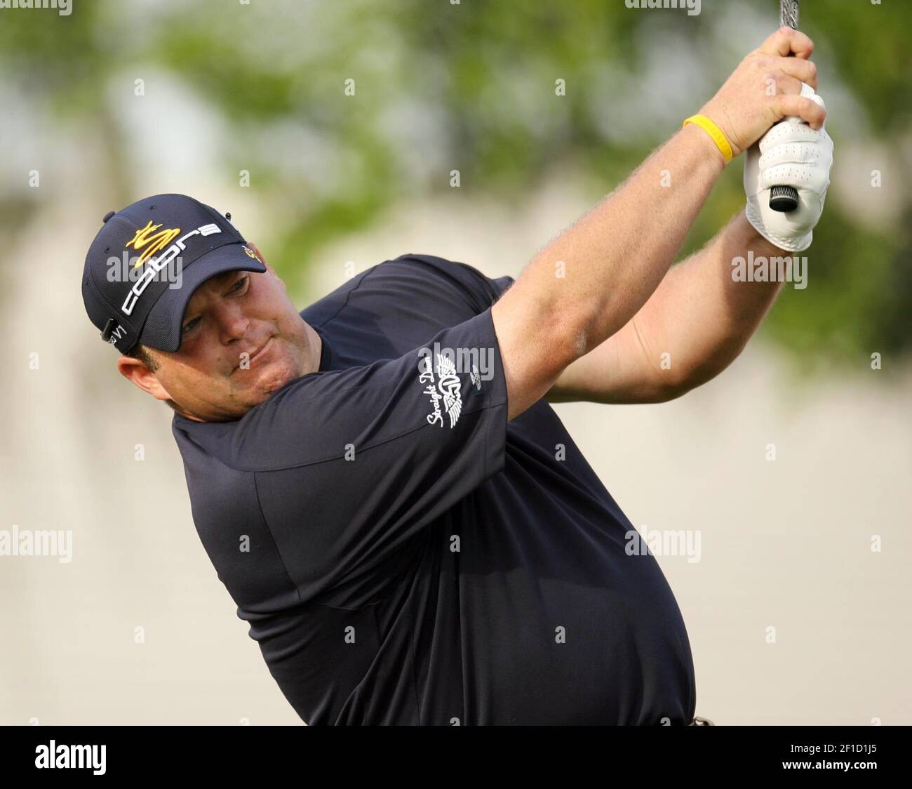 Jason Gore tees off on the first hole during the Arnold Palmer ...