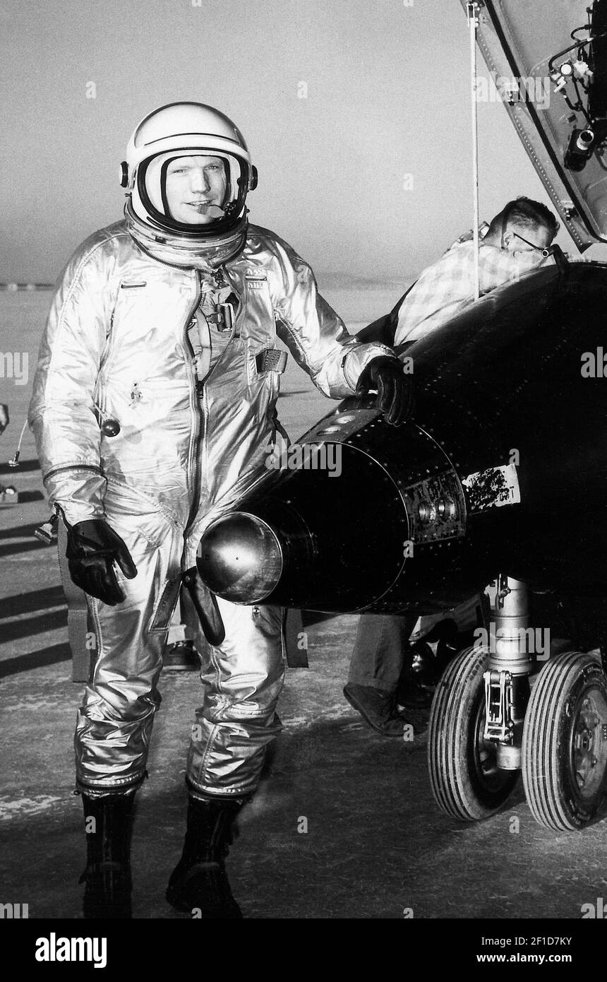 Nasa Commander Wings