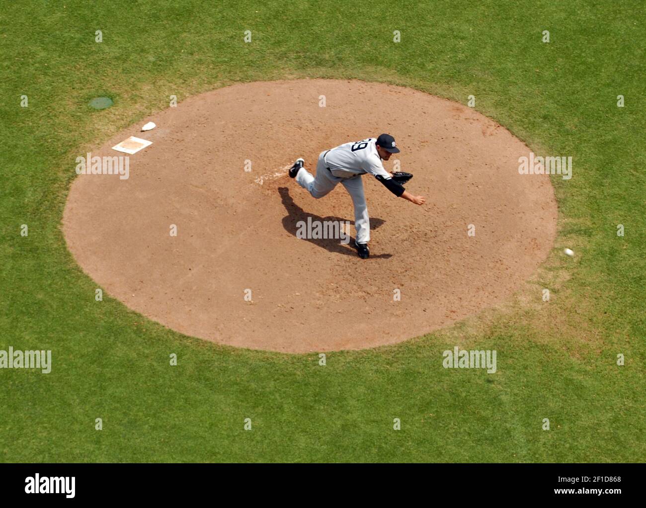 The New York Yankees' Shawn Chacon pitches against the Washington ...
