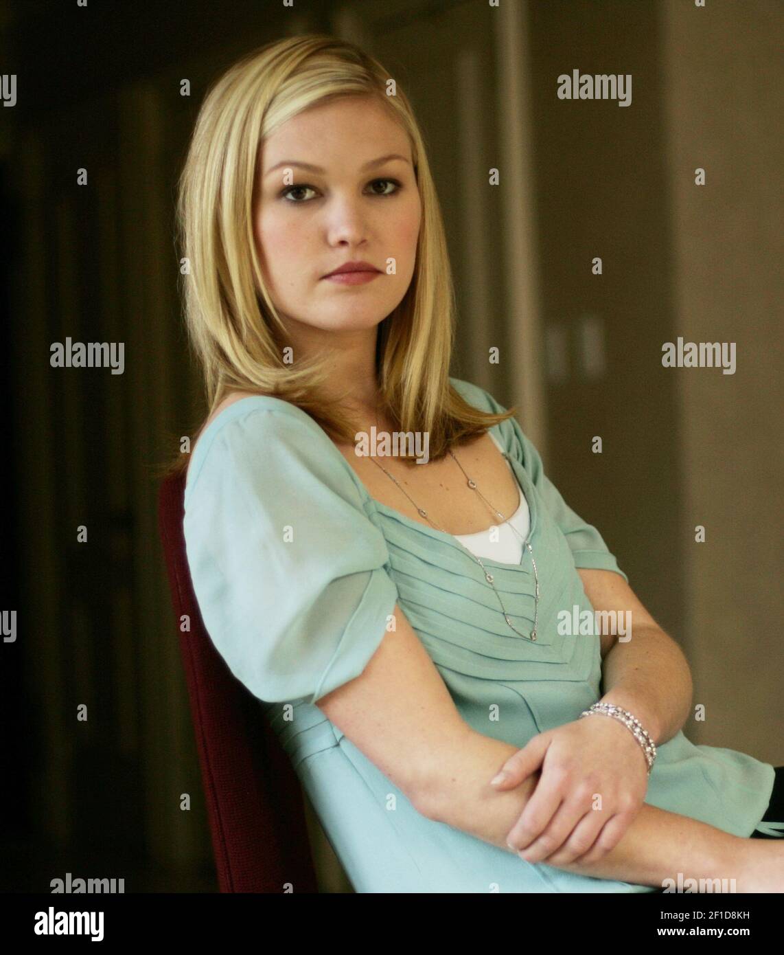 Julia Stiles easily transitions from teen roles to adult characters ...