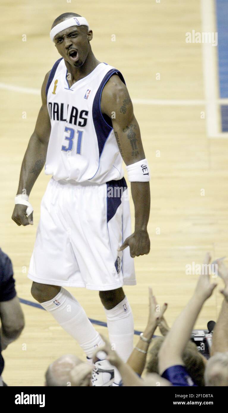 Dallas Mavericks' Jason Terry (31) cheers a play during the first half ...