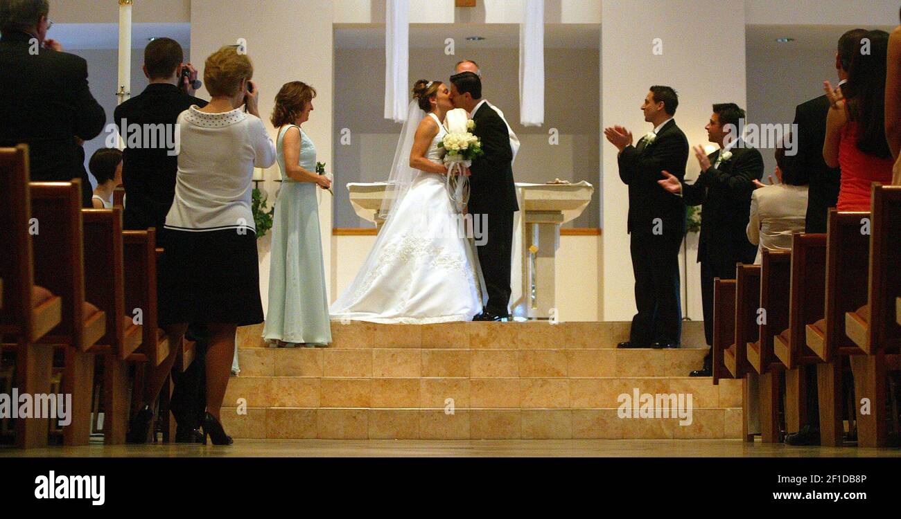 KRT LIFESTYLE STORY SLUGGED: RELATE-WED-WHOPAYS KRT PHOTOGRAPH BY ...