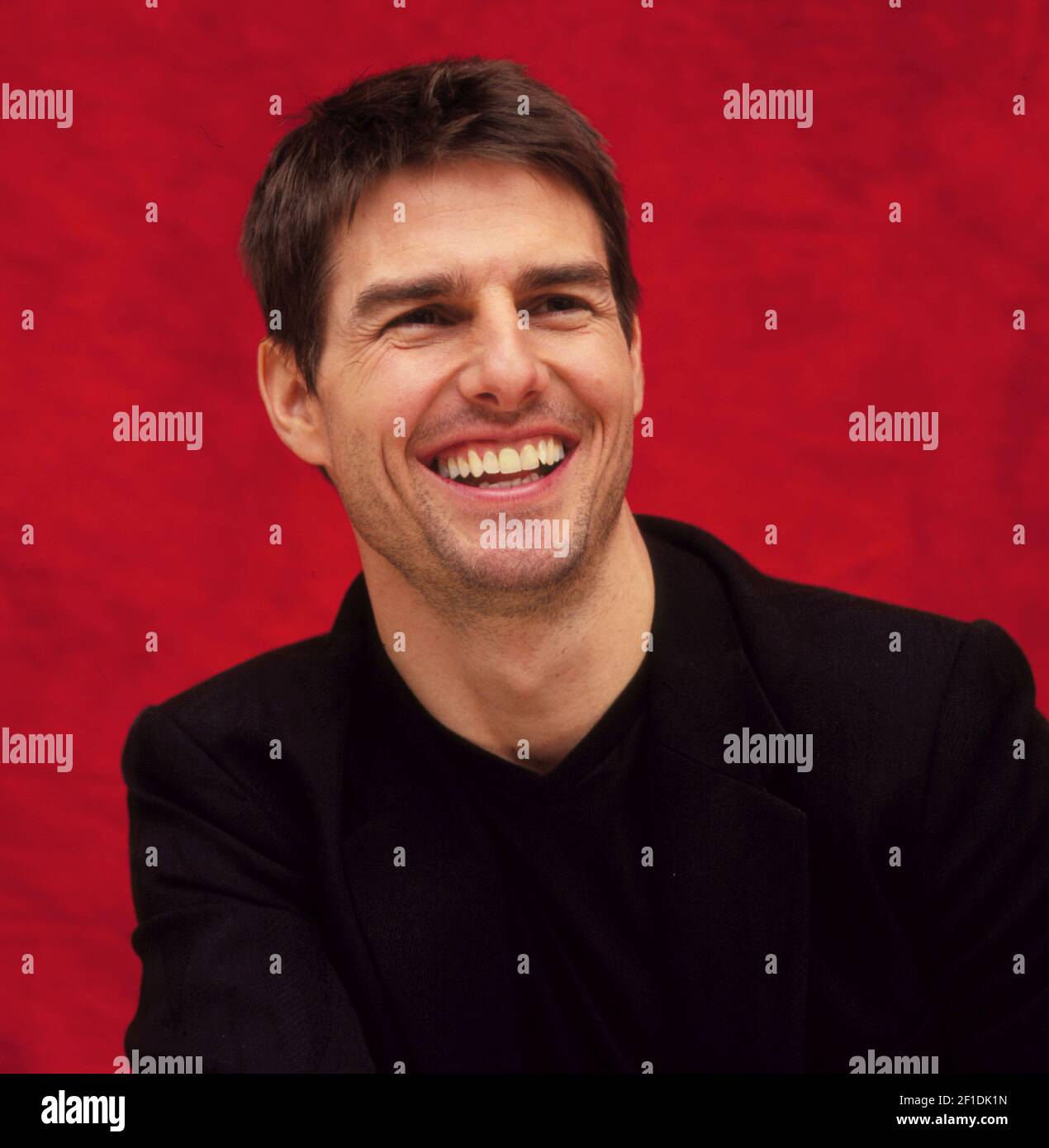 Tom Cruise "Vanilla Sky" Press Conference 12/2001 (Photo by Theo Kingma ...