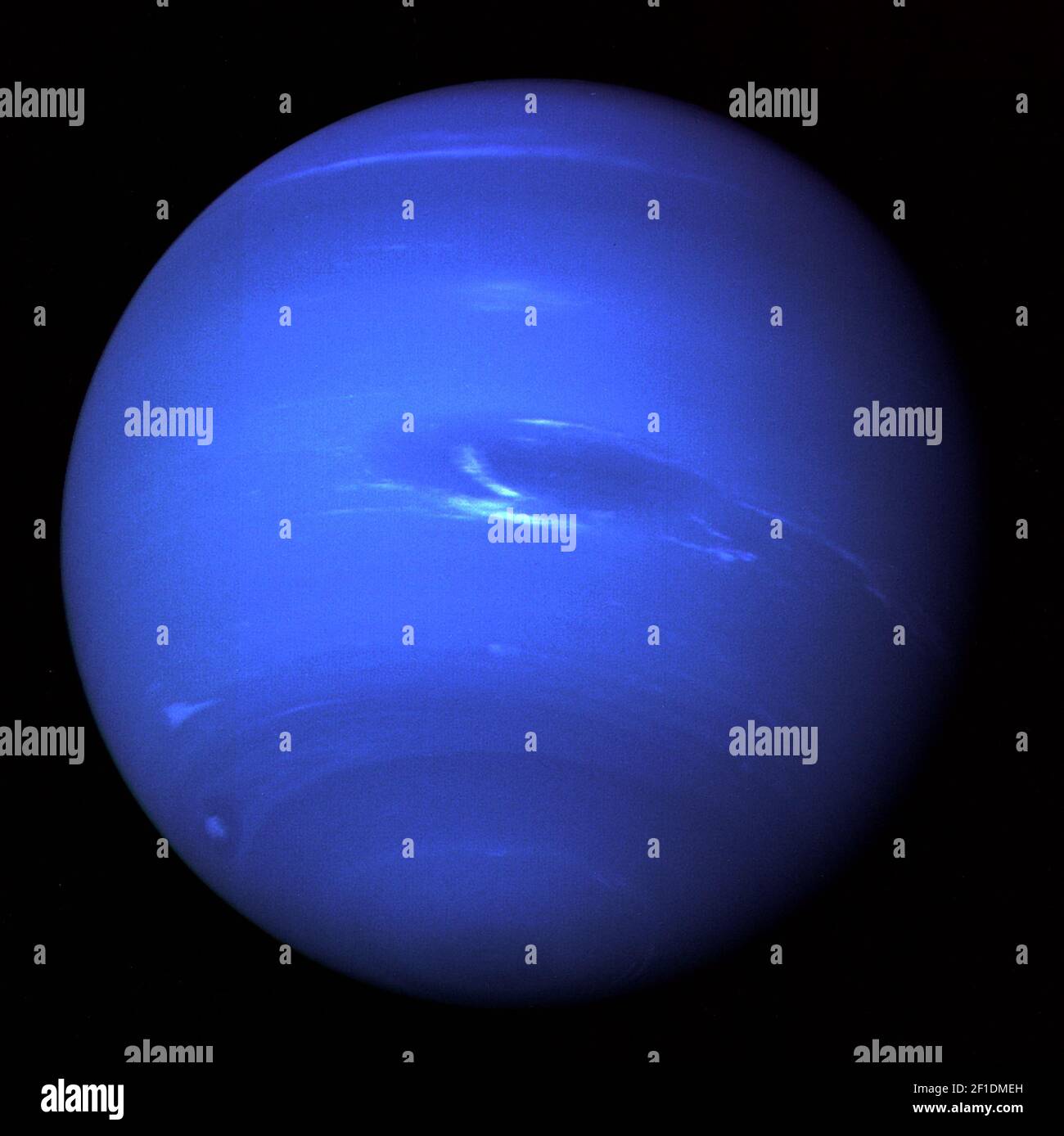 NASA's Voyager 2 spacecraft gave humanity its first glimpse of Neptune ...