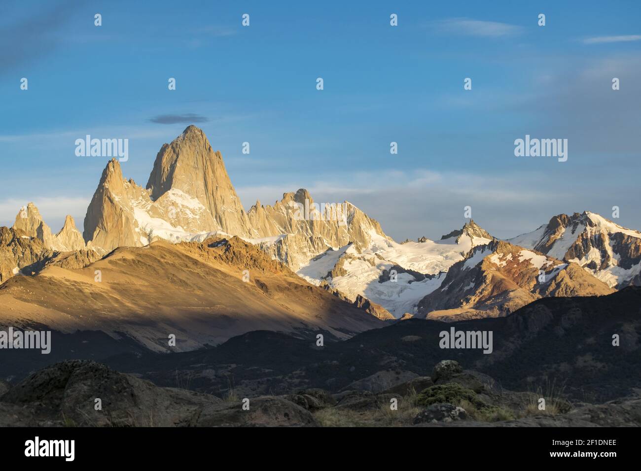 Monte fitz roy patagonia hi-res stock photography and images - Alamy