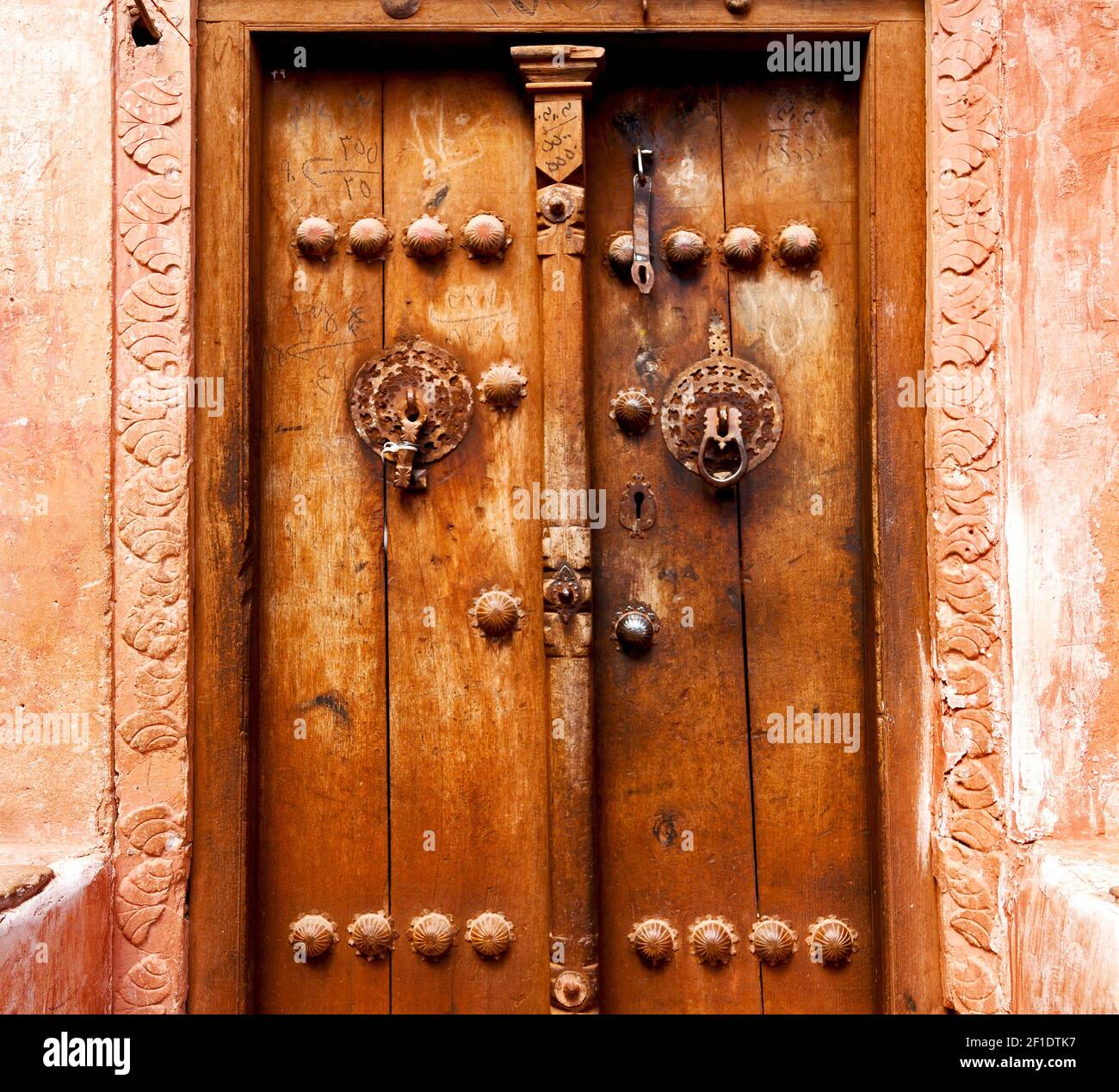 In iran old door Stock Photo - Alamy
