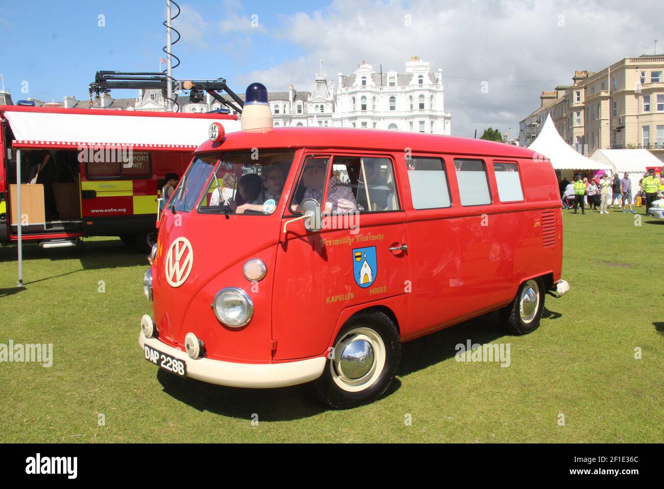 A RED VW VOLKSWAGEN VINTAGE RETRO FIRE SERVICE VAN Stock Photo - Alamy