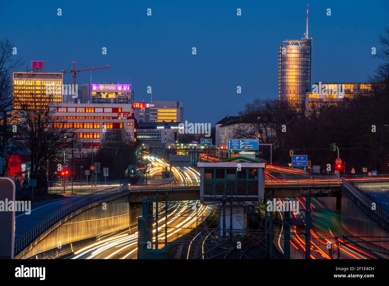 The skyline of Essen city centre, A40 motorway, Ruhrschnellweg, NRW ...