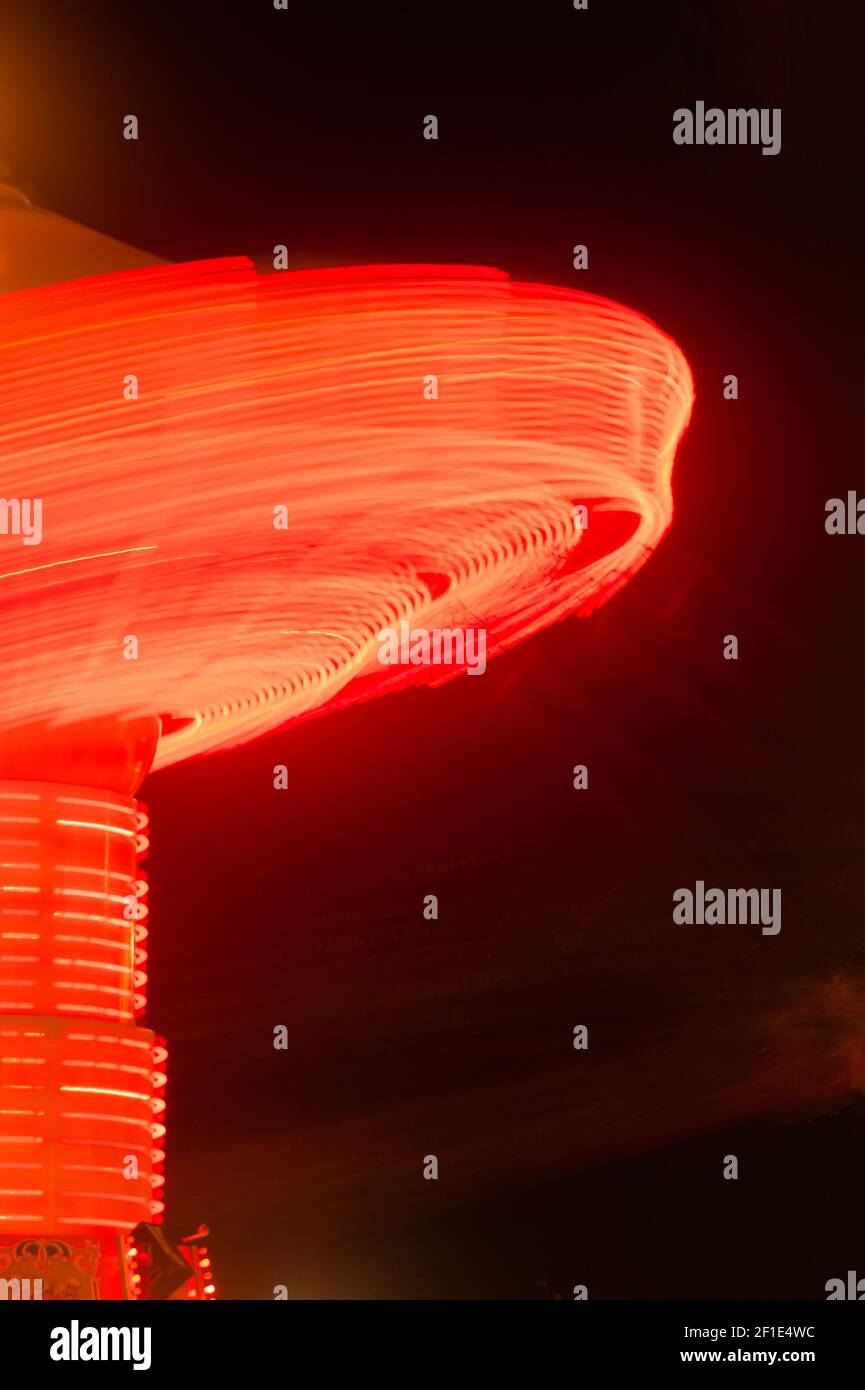 Centrifuge ride hi-res stock photography and images - Alamy