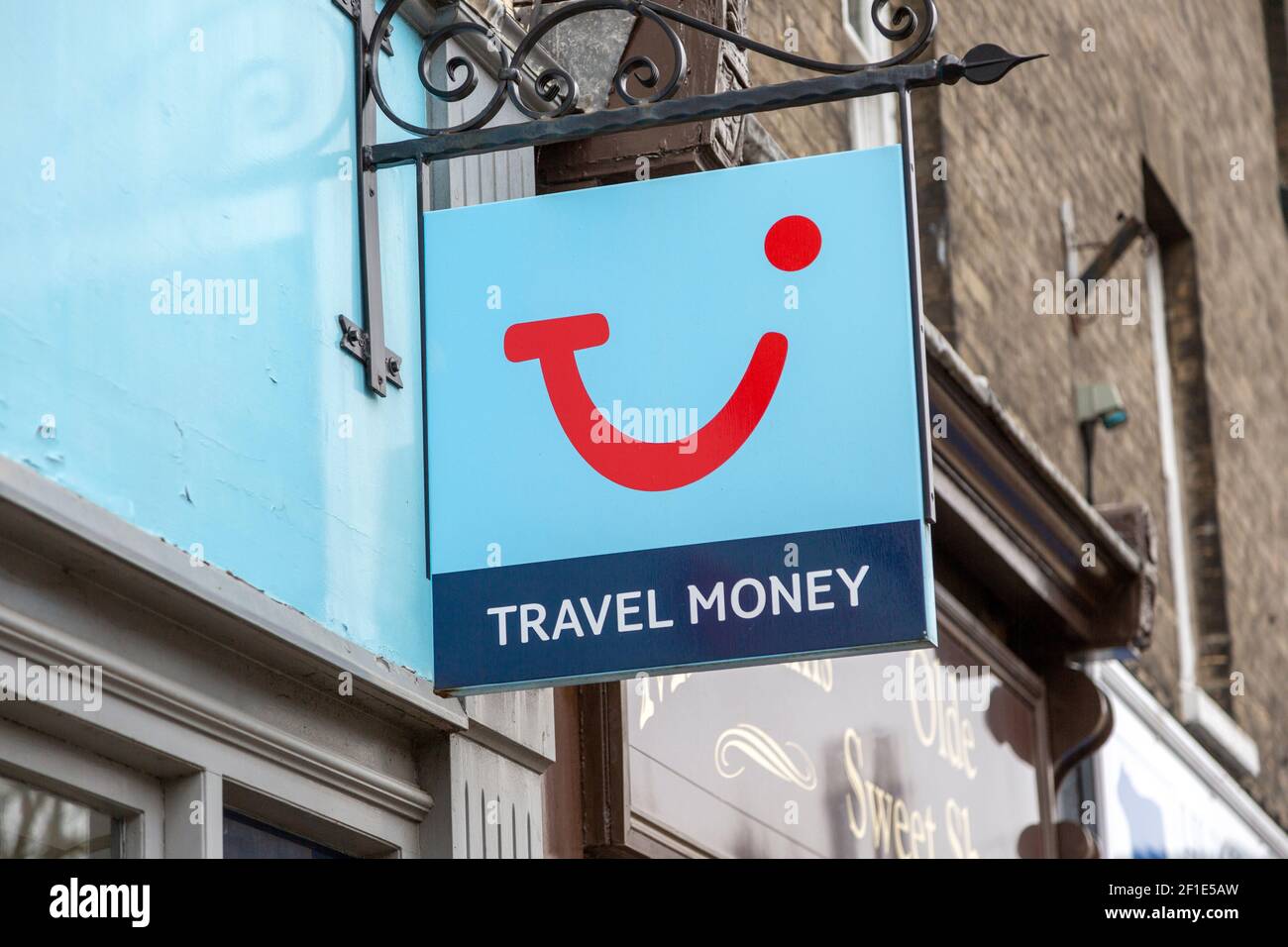 Tui currency hi-res stock photography and images - Alamy