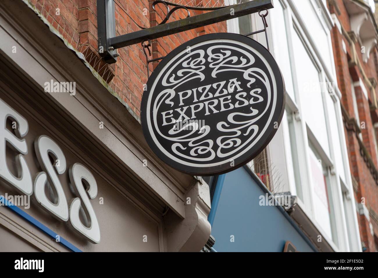 Pizza express sign hi-res stock photography and images - Alamy