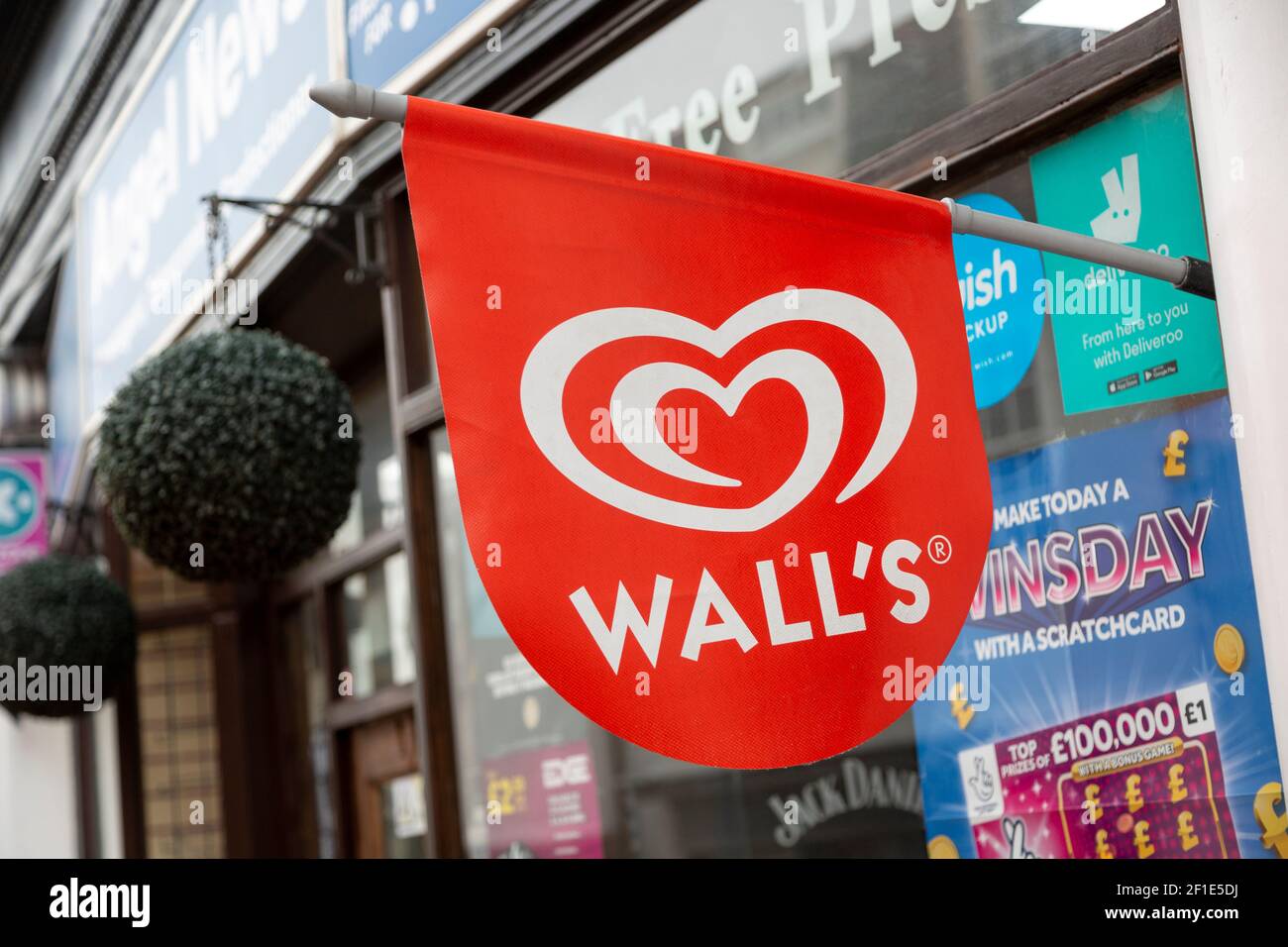 Wall's ice cream logo hi-res stock photography and images - Alamy