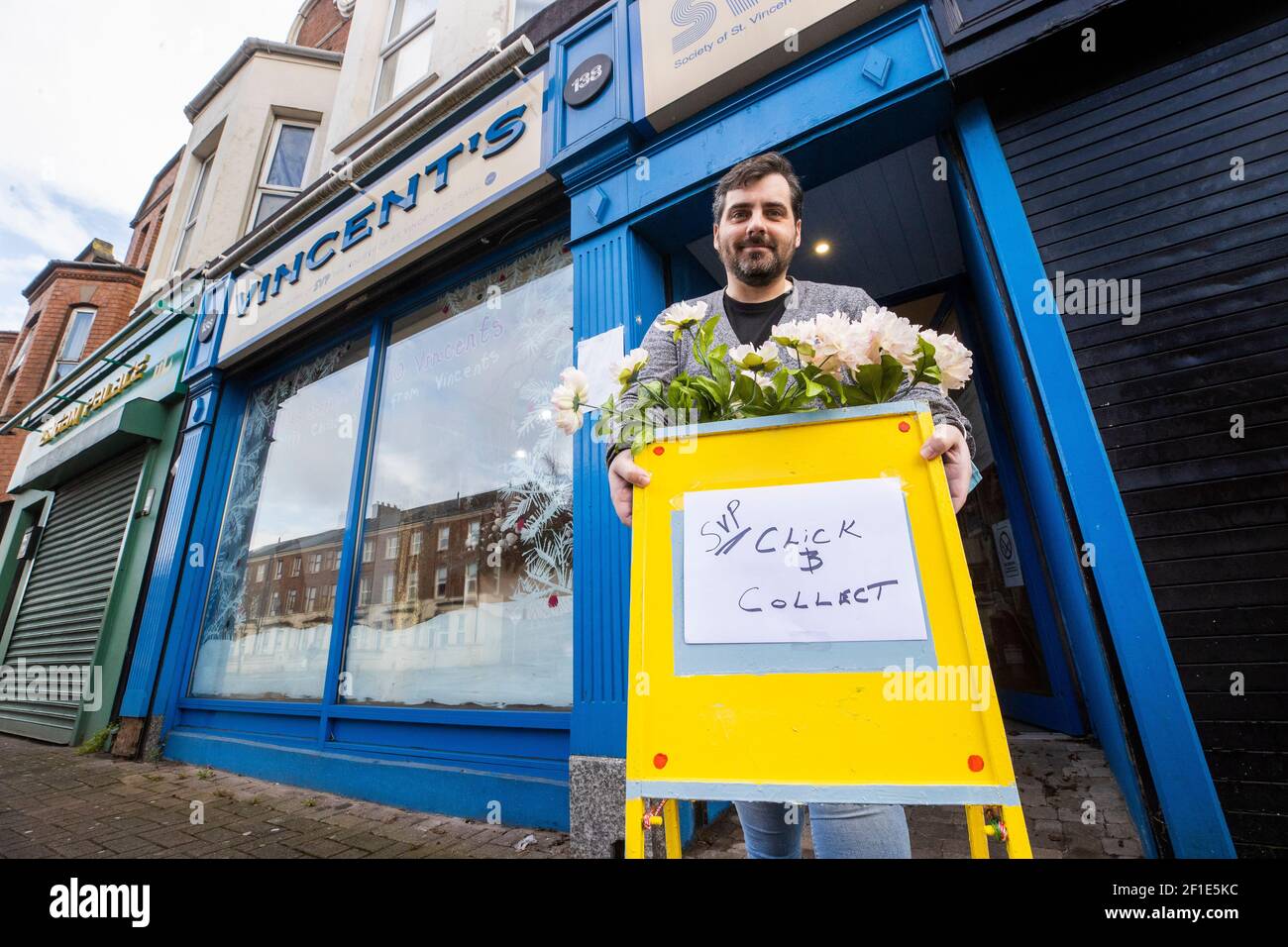 St vincent de paul charity shop hi-res stock photography and images - Alamy