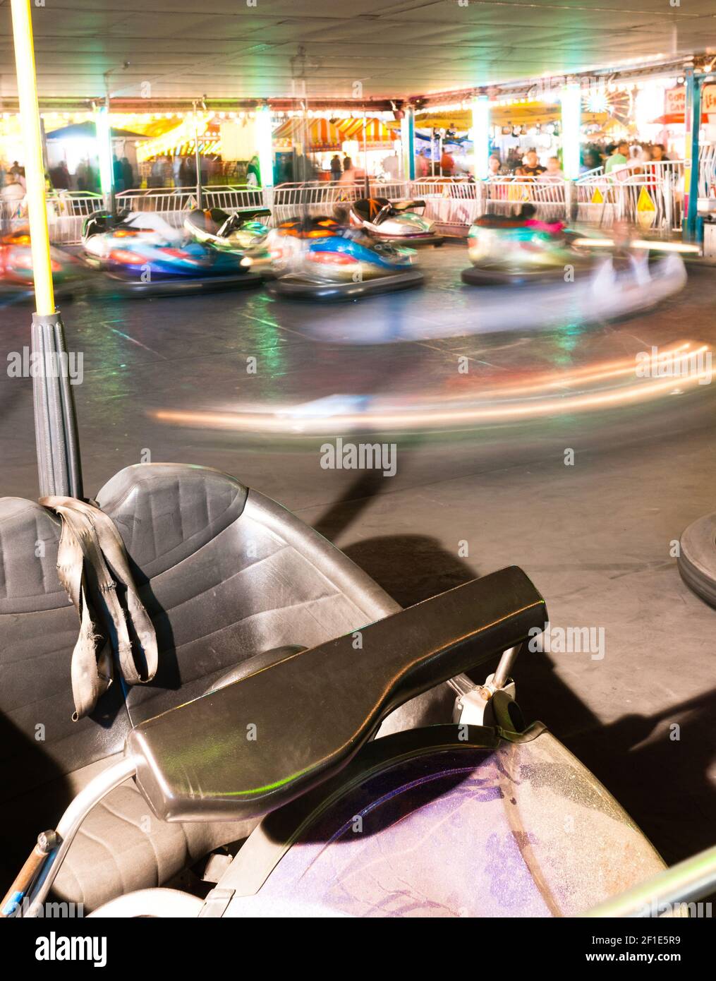 Bumper cars amusement park hi-res stock photography and images - Alamy